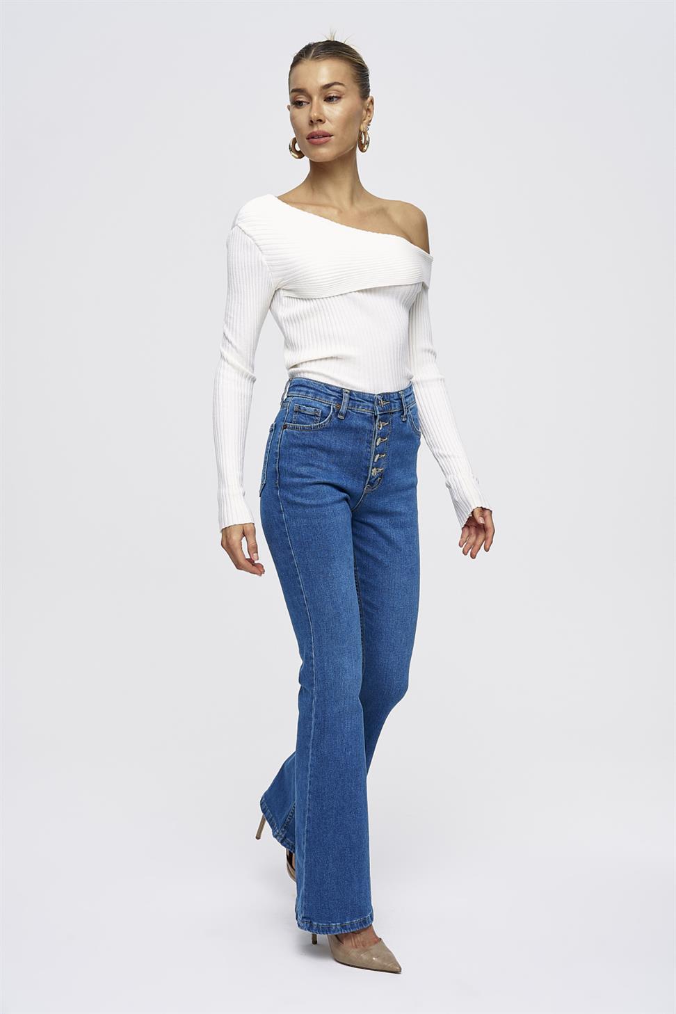 Button Detailed Flared Blue Women's Jeans | Tuba Boutique