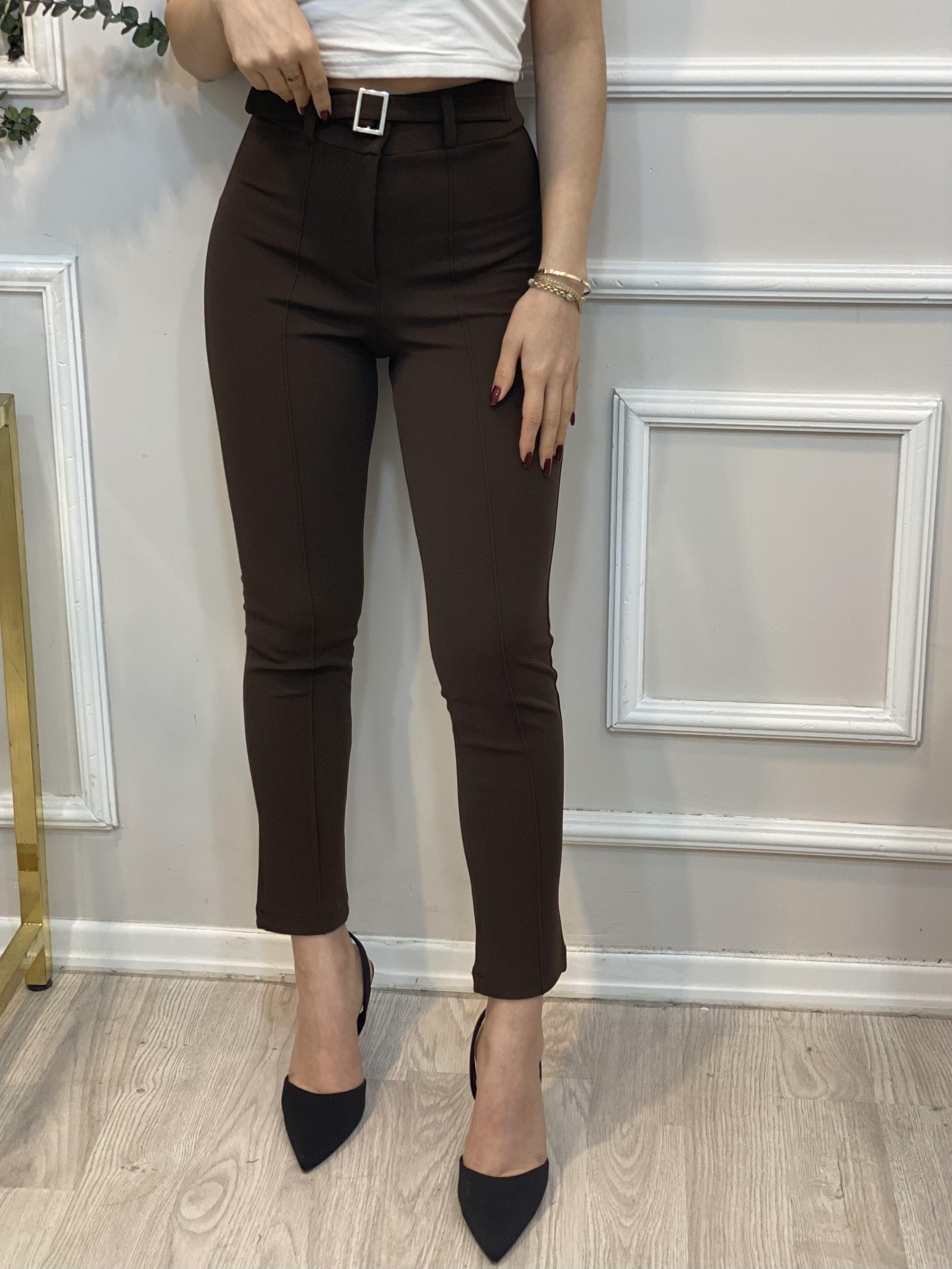 Kahve Yüksek Bel Kemerli Dar Paça Kumaş Pantolon - Nişantaşı Butiks Kahve Yüksek Bel Kemerli Dar Paça Kumaş Pantolon - Nişantaşı Butiks
