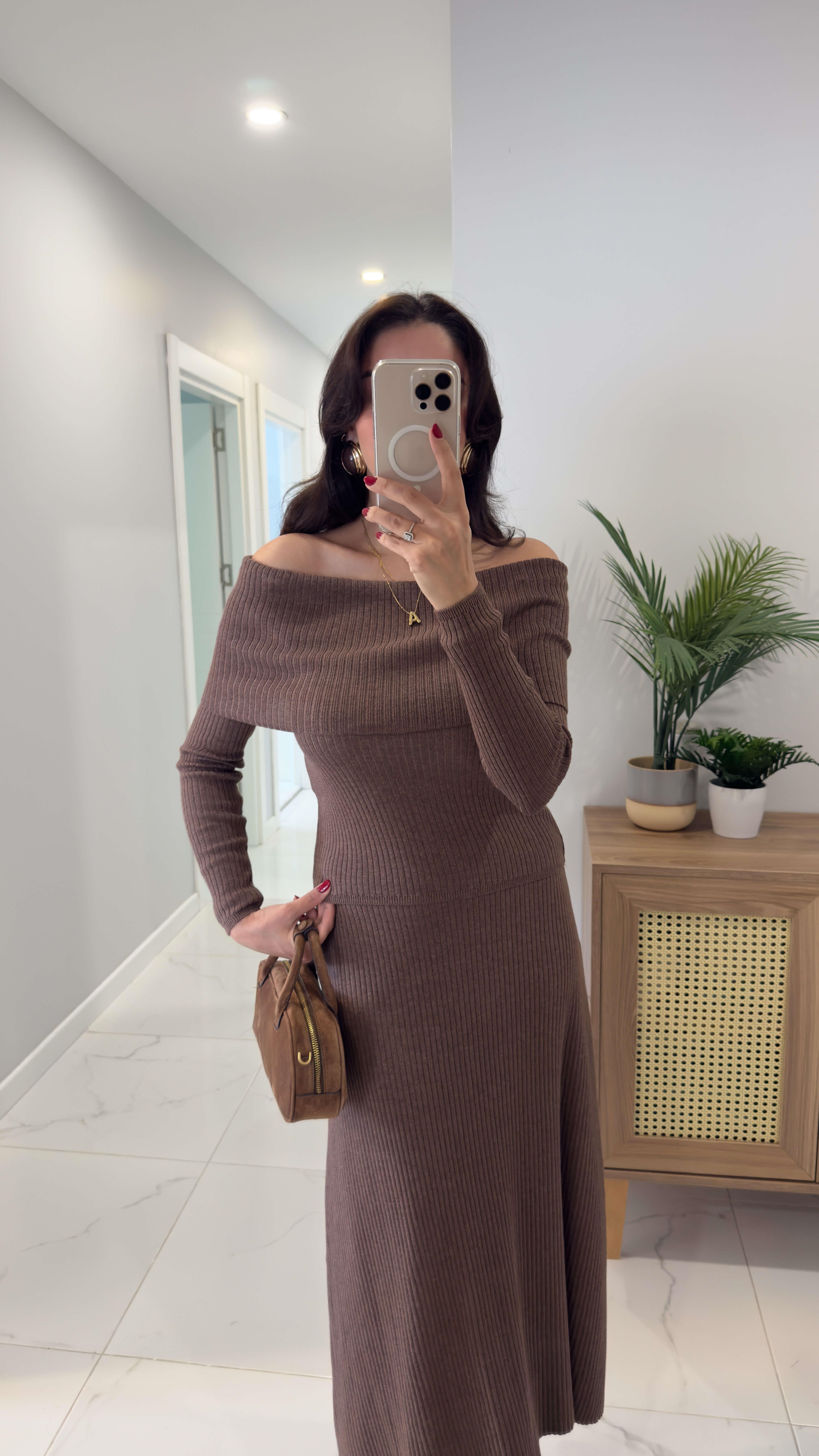 Astera Kahve Madonna Yaka Etekli Takım