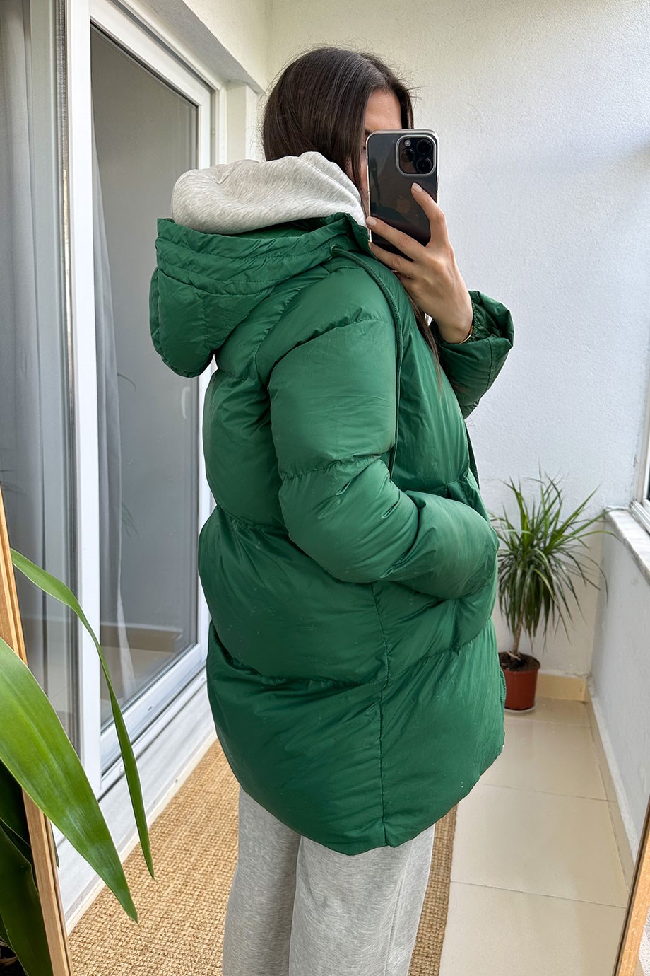 Yeşil Şişme Kapüşonlu Mont