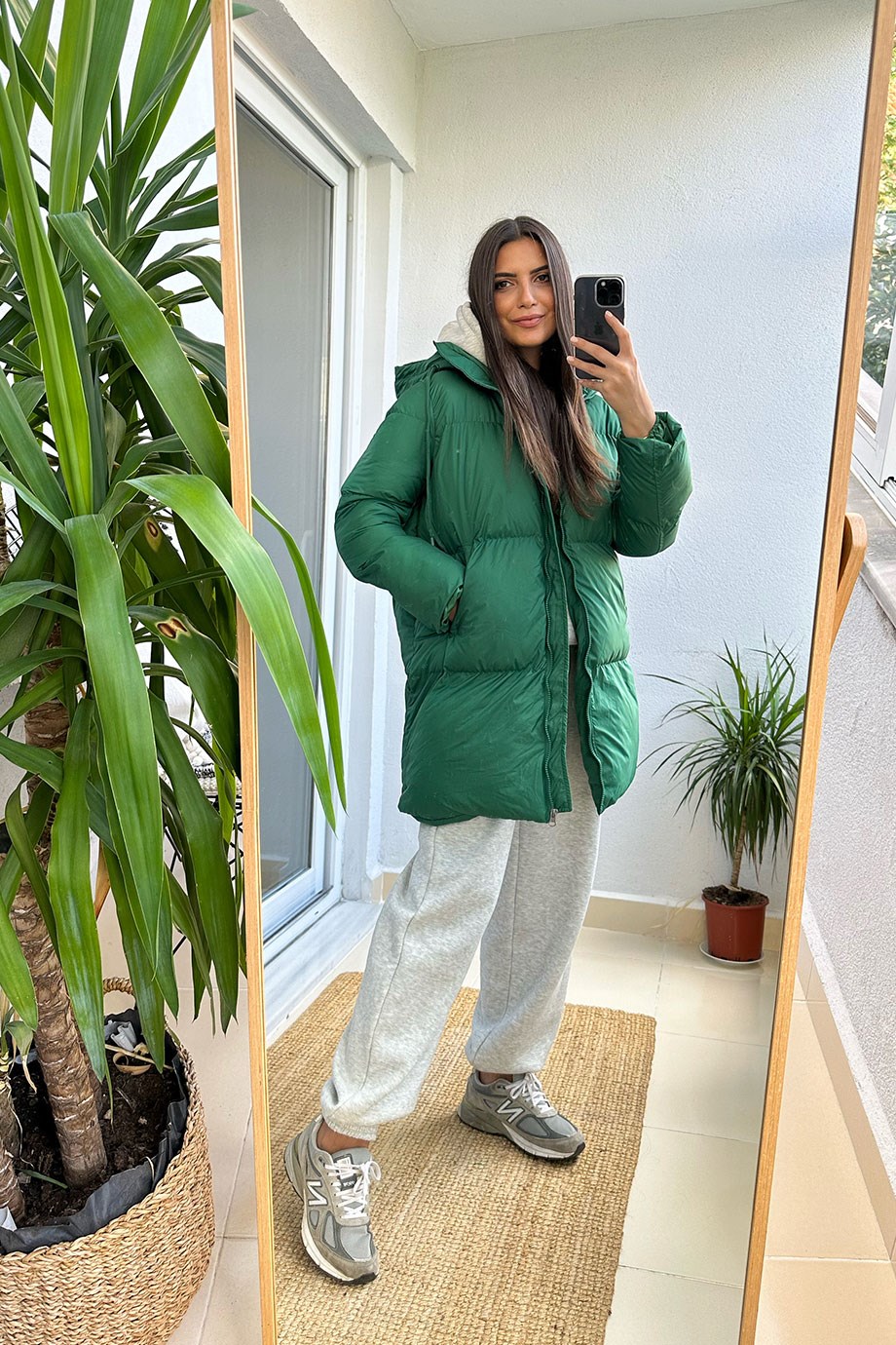 Yeşil Şişme Kapüşonlu Mont