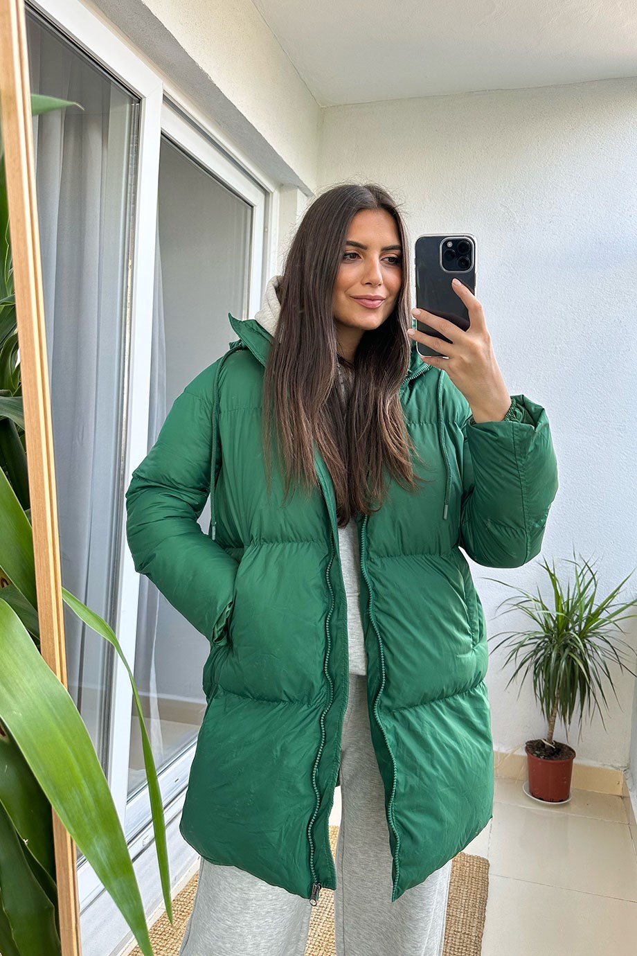 Yeşil Şişme Kapüşonlu Mont