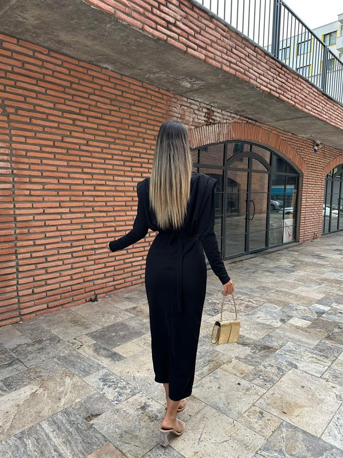 Alessi Gold Kuşaklı Siyah Elbise