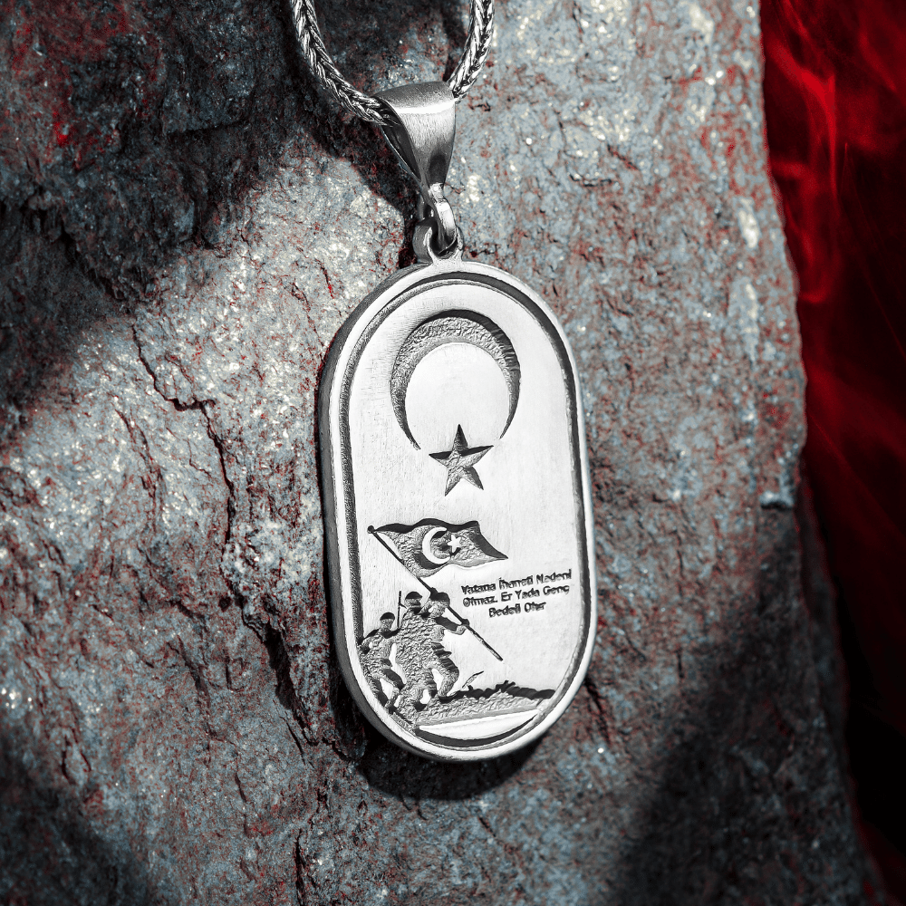 Vatana İhanetin Nedeni Olmaz Yazılı Gümüş Kolye Fiyatı