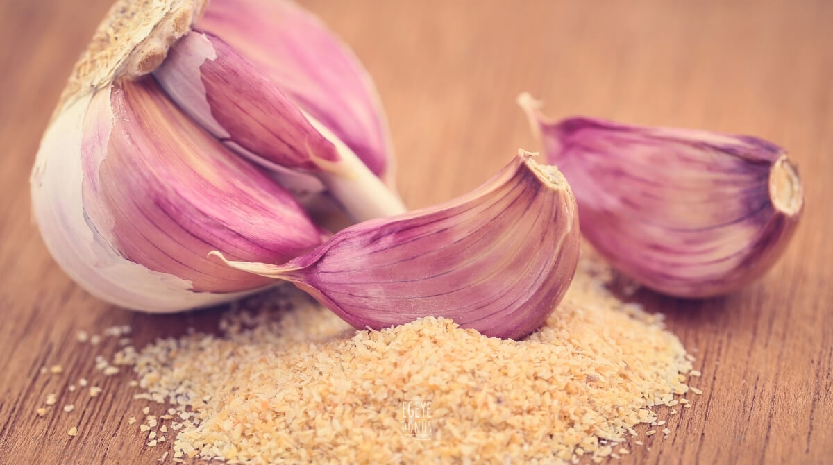 SARIMSAK TOZU NEDİR?