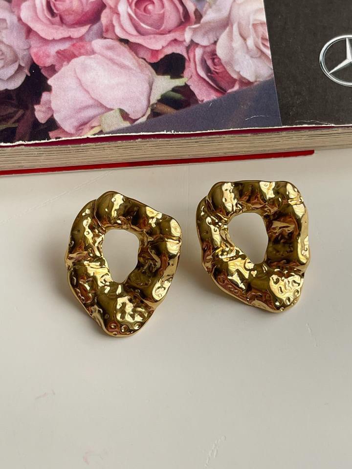 Çelik Gold Plaka Vintage Küpe (2.90 Cm)