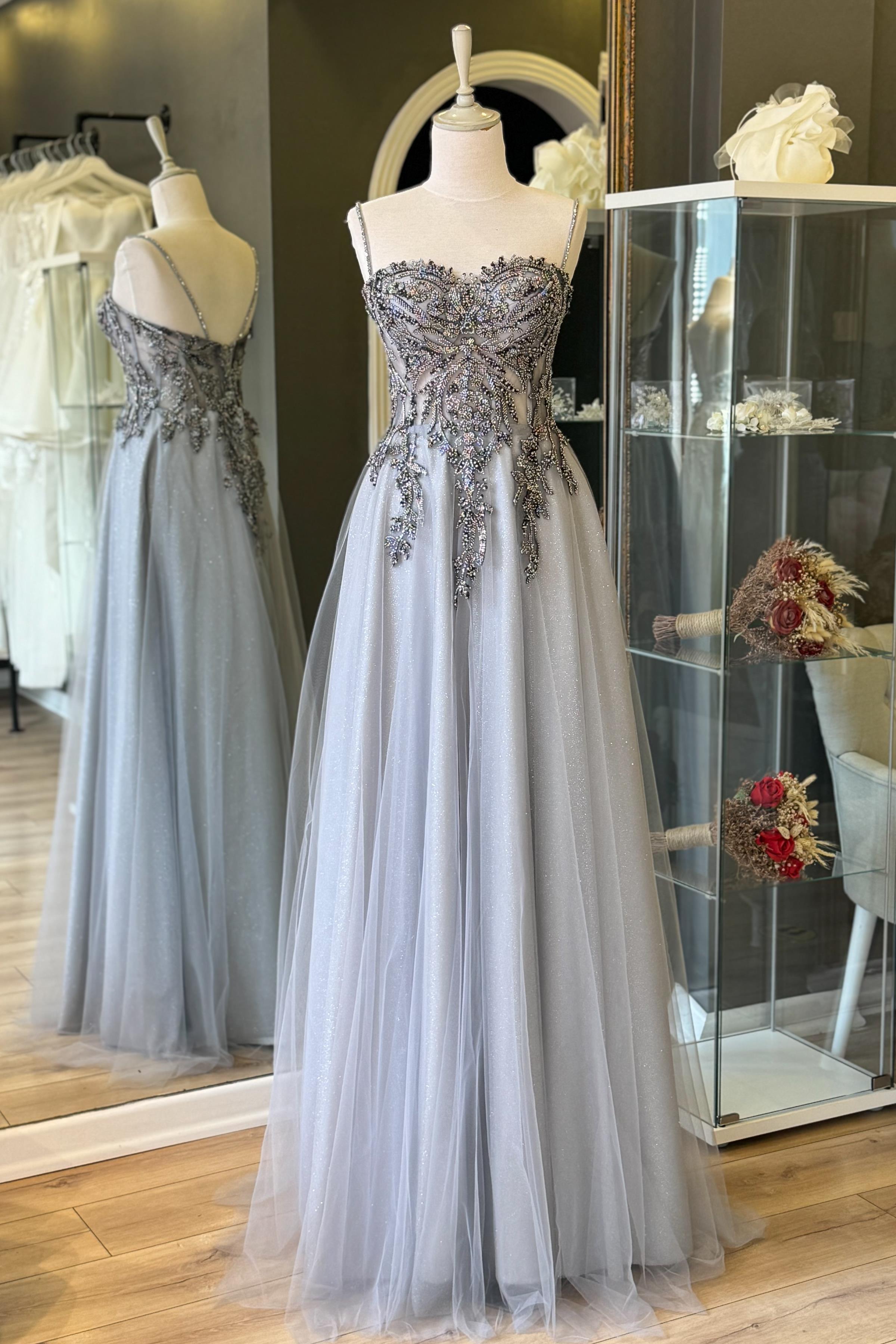 Gri Simli Dantel Kaplama Maxi Boy Abiye ve Nikah Elbisesi Gri Simli Dantel Kaplama Maxi Boy Abiye ve Nikah Elbisesi