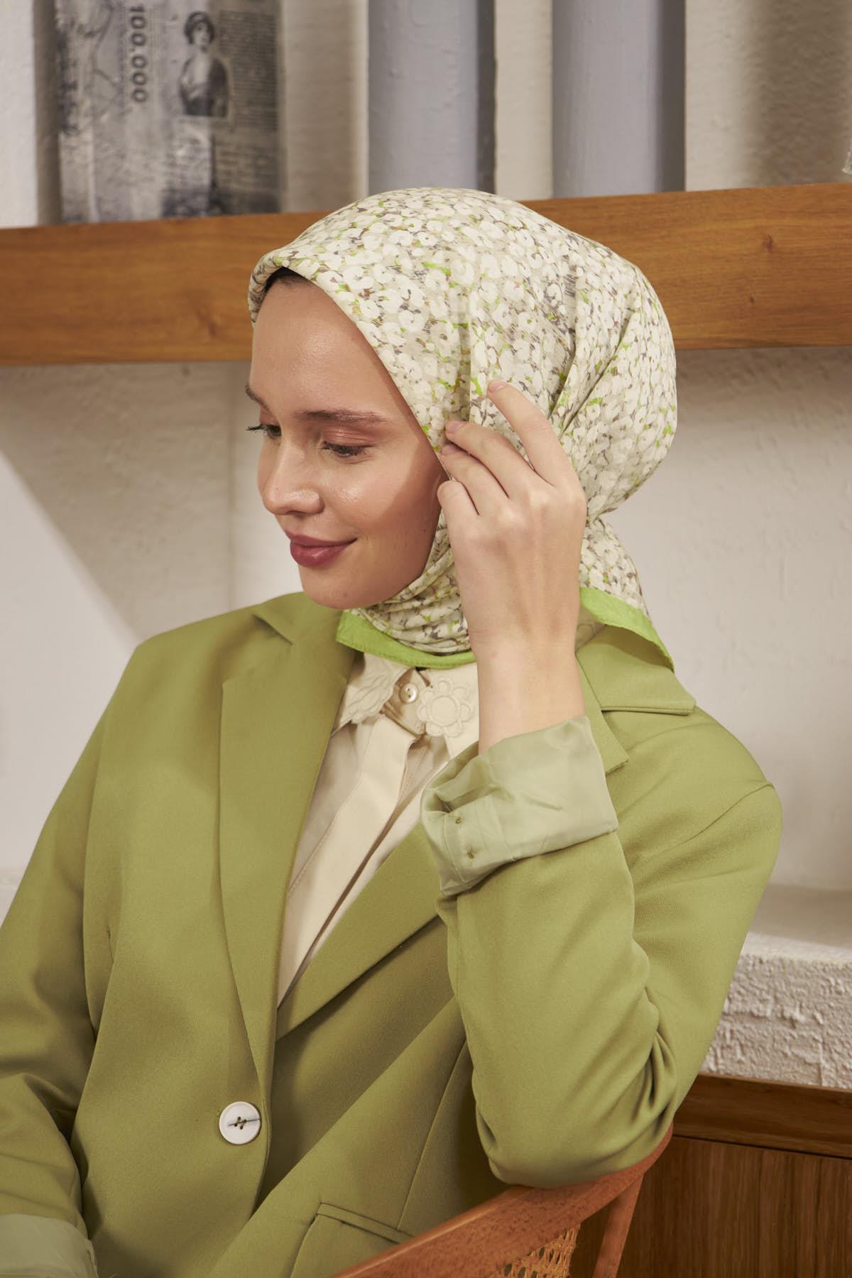 Baroq Desenli Eşarp Fıstık Yeşil | salizm.com