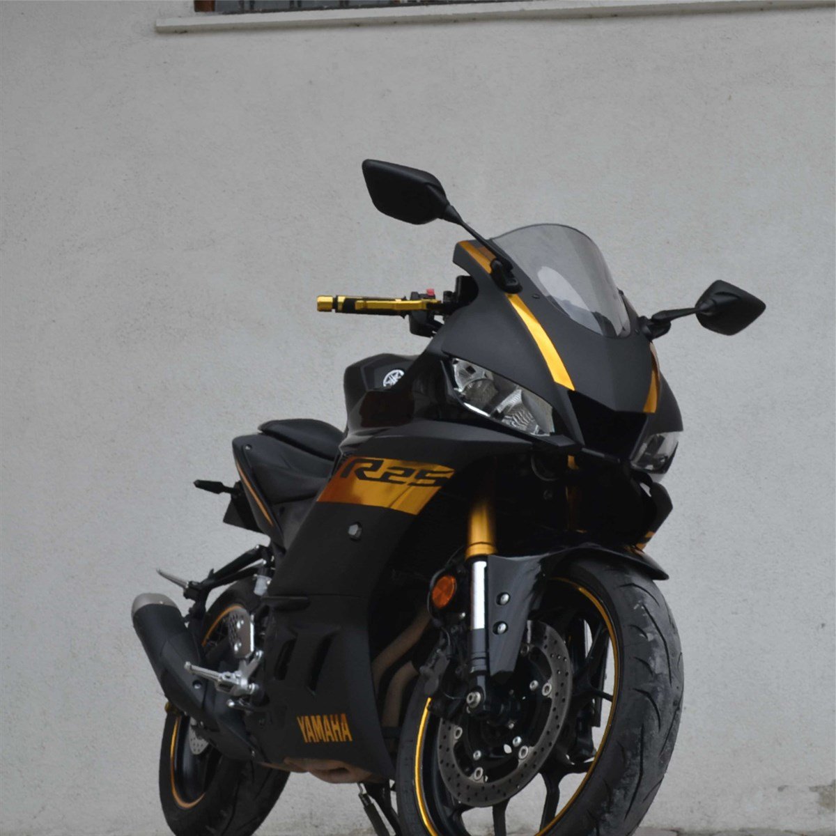 Yamaha YZF R25 Gold Ön Kafa Grenaj Sticker Etiket Modeli [ Motiker