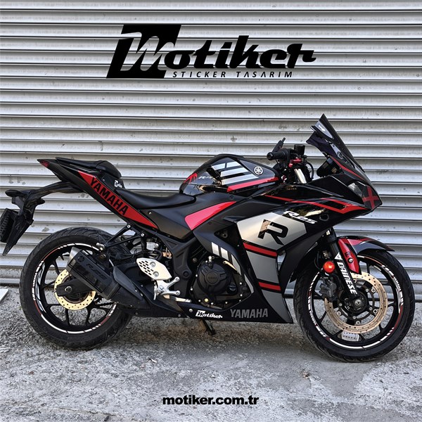 Yamaha YZF-R25 R-Design Modeli Gri ve Kırmızı