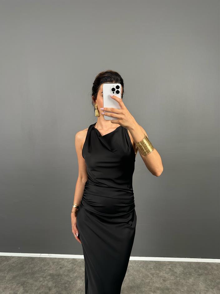 Katre Siyah Belden Büzgülü Sıfır Kol ZR Model Saten Elbise