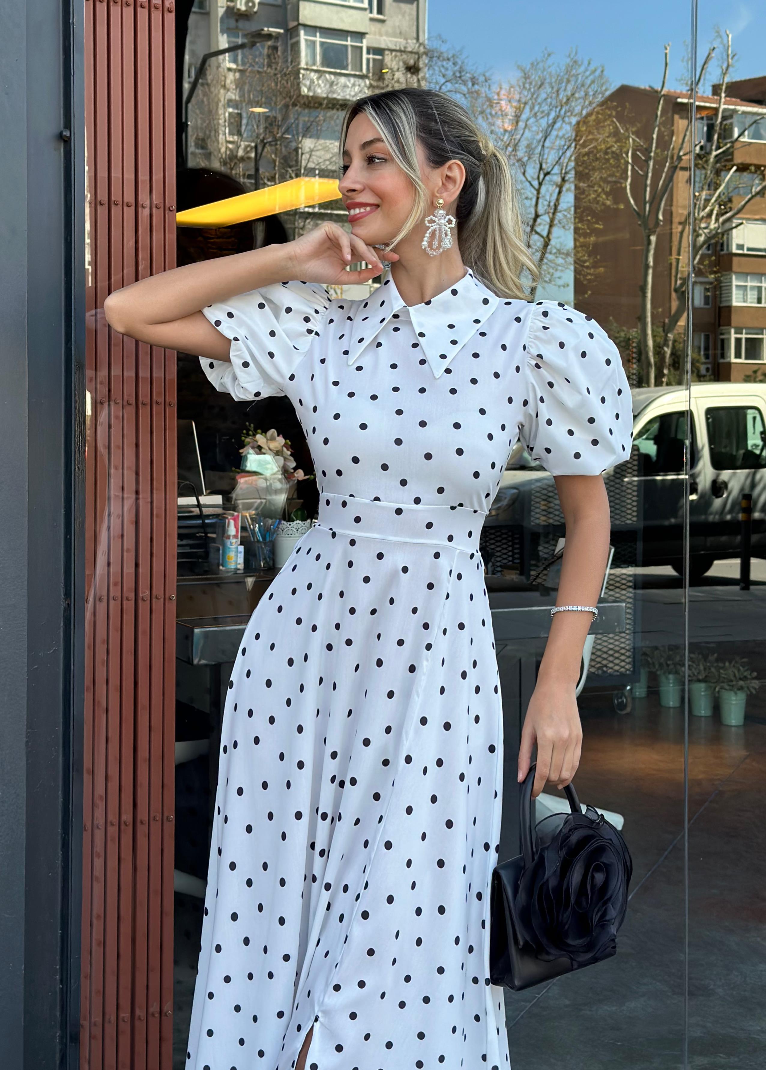 Kalın Yakalı Puantiyeli Elbise Beyaz