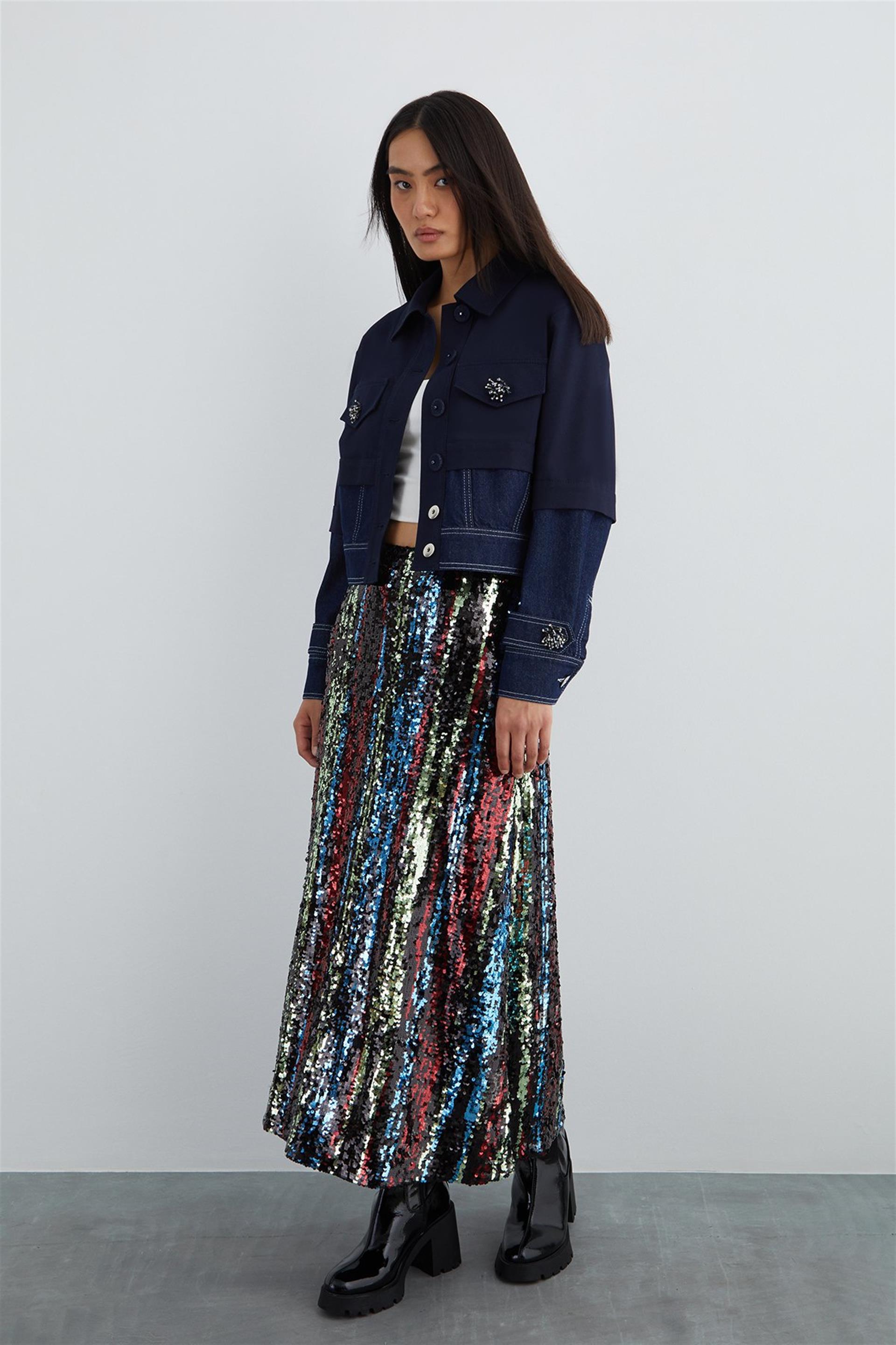 Embroidery Detail Lower Body Jean Garnished Long-Sleeve Jacket