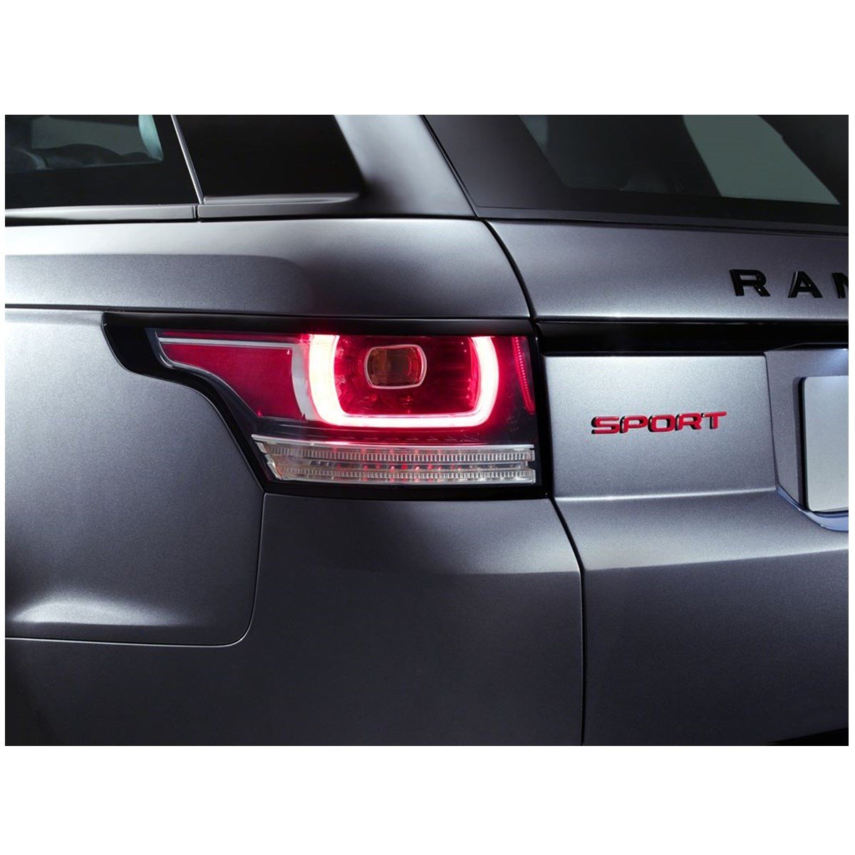 Range Rover Sport Arka Sol Stop Lambası LR061589 - Bayland Otomotiv