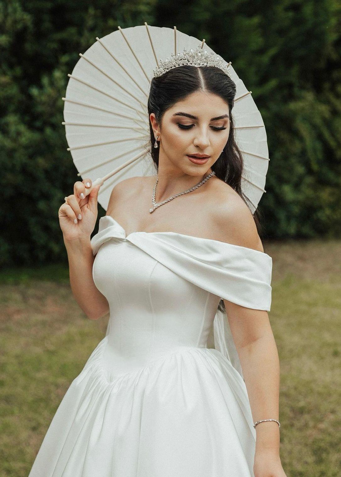 Begüm Kabataş Özel Tasarım Gelinlik