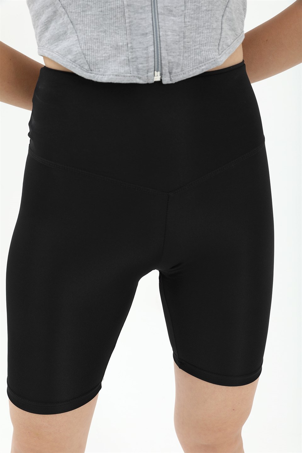 V Kemer Parlak Şort Tayt - Siyah