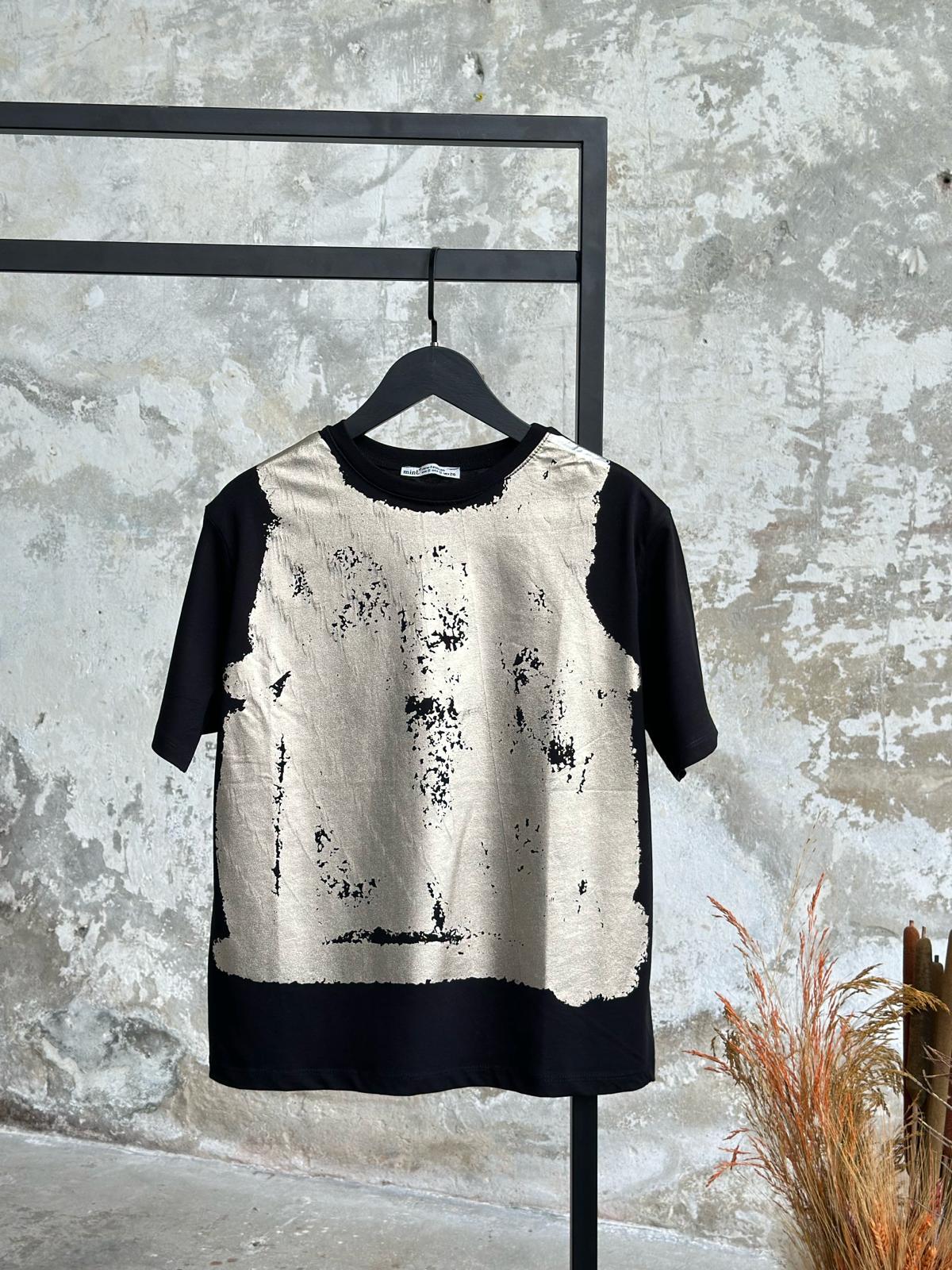 Gold Varak Kaplamalı Tişört (Siyah)|By Pakize