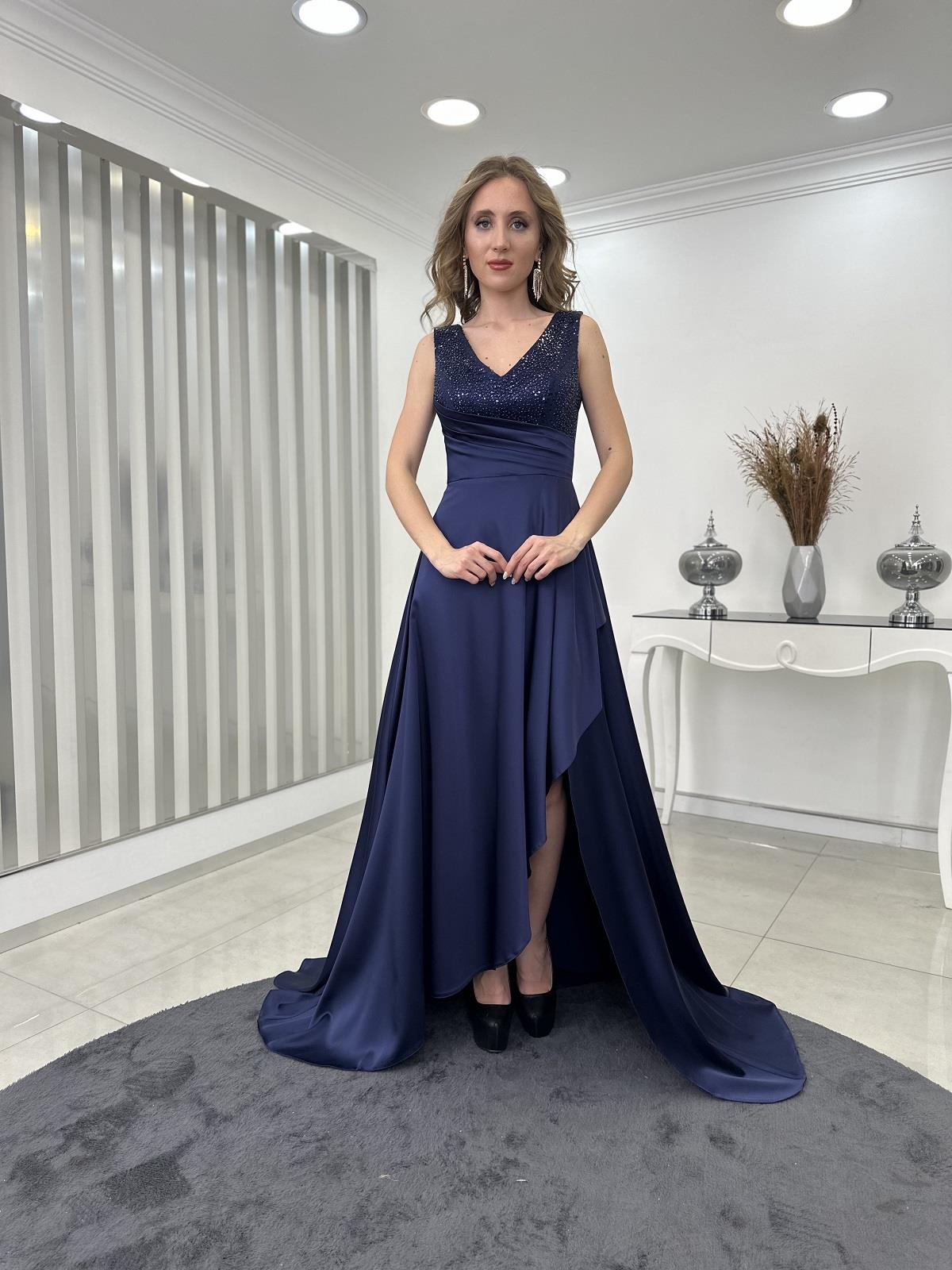 Lacivert Saten Boncuklu Drapeli Ahu Abiye