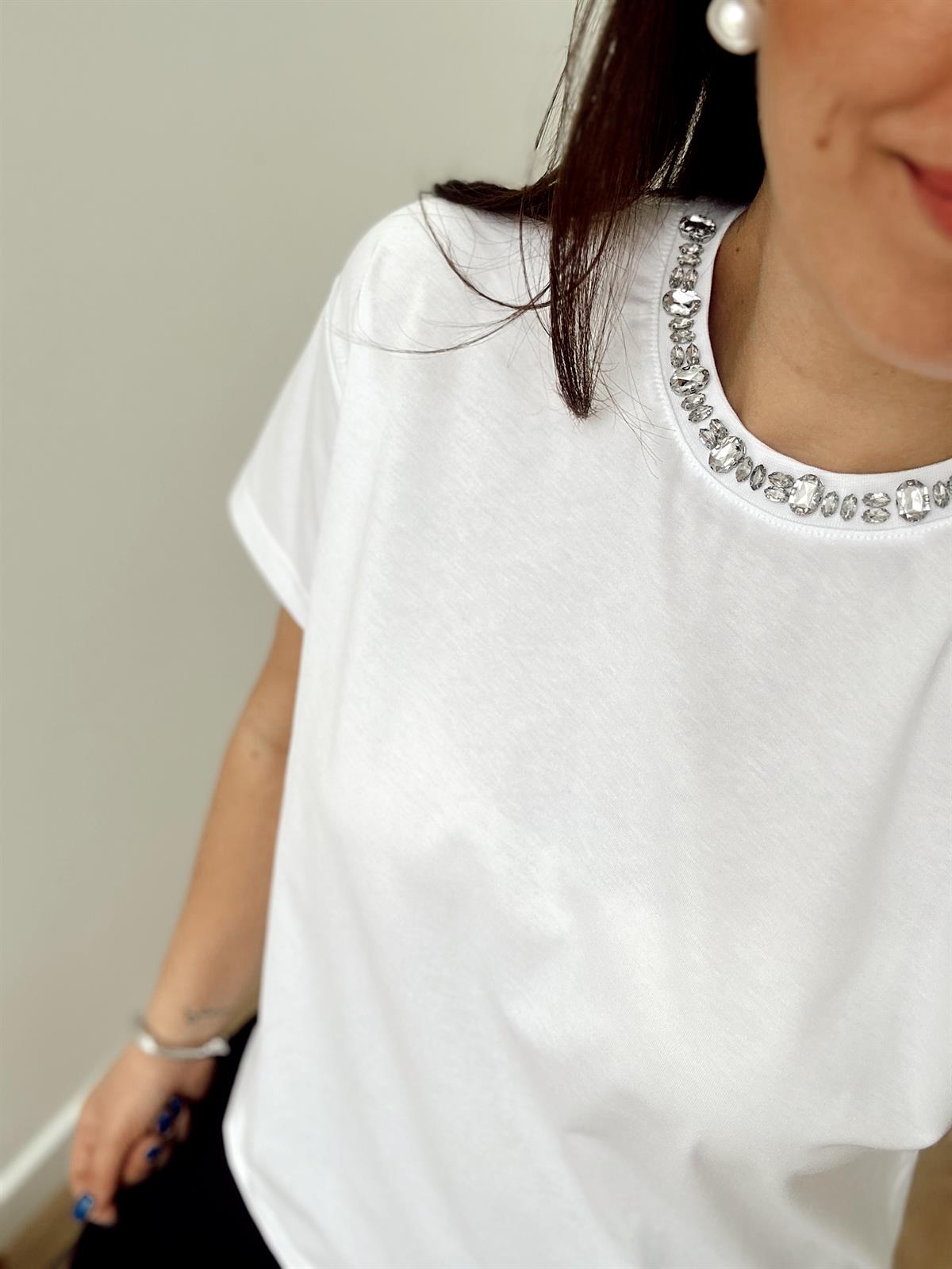 Tek Sıra Taşlı Basic Tişört