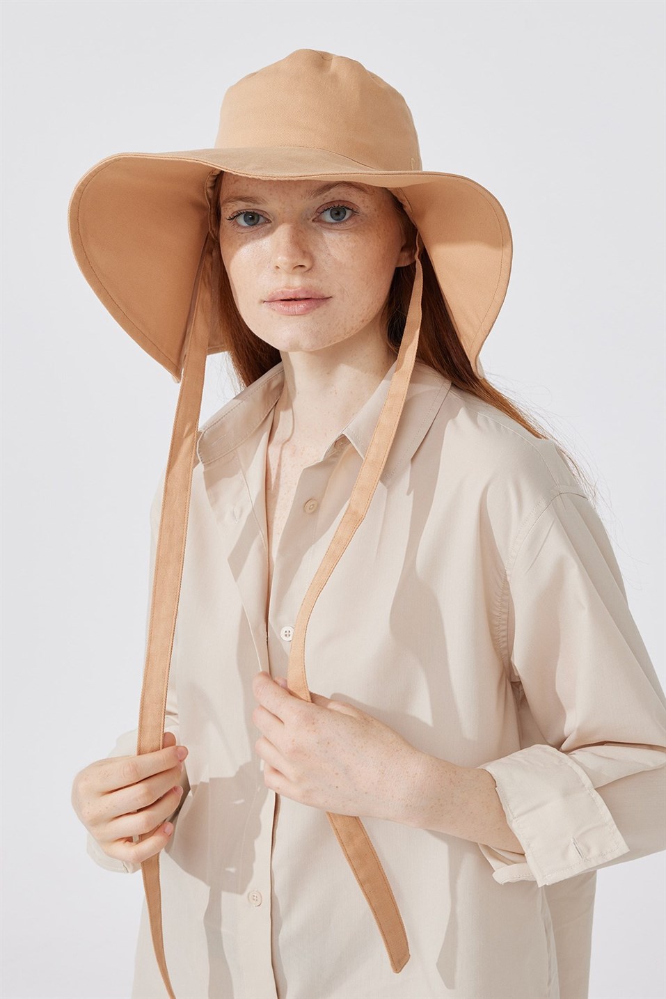 Camel Belted Gabardine Hat | Suud Collection