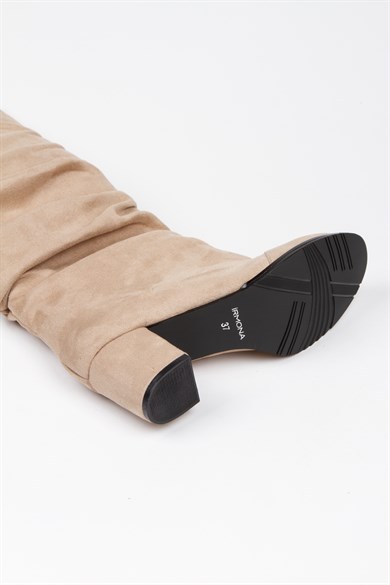 PUSI BEJ LÜKS SÜET KÖRÜKLÜ DİZ ALTI ÇİZME