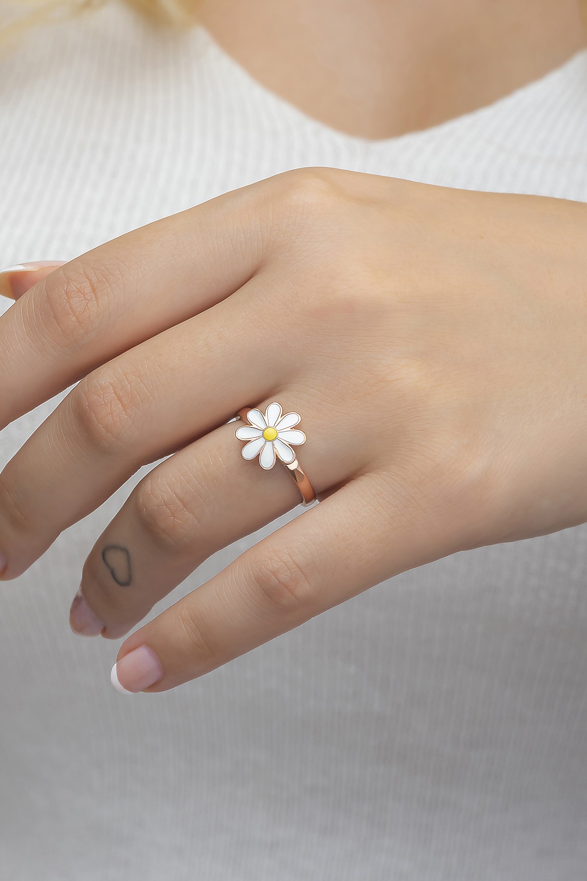 925 Ayar Gümüş Ayarlanabilir Papatya Model Yüzük