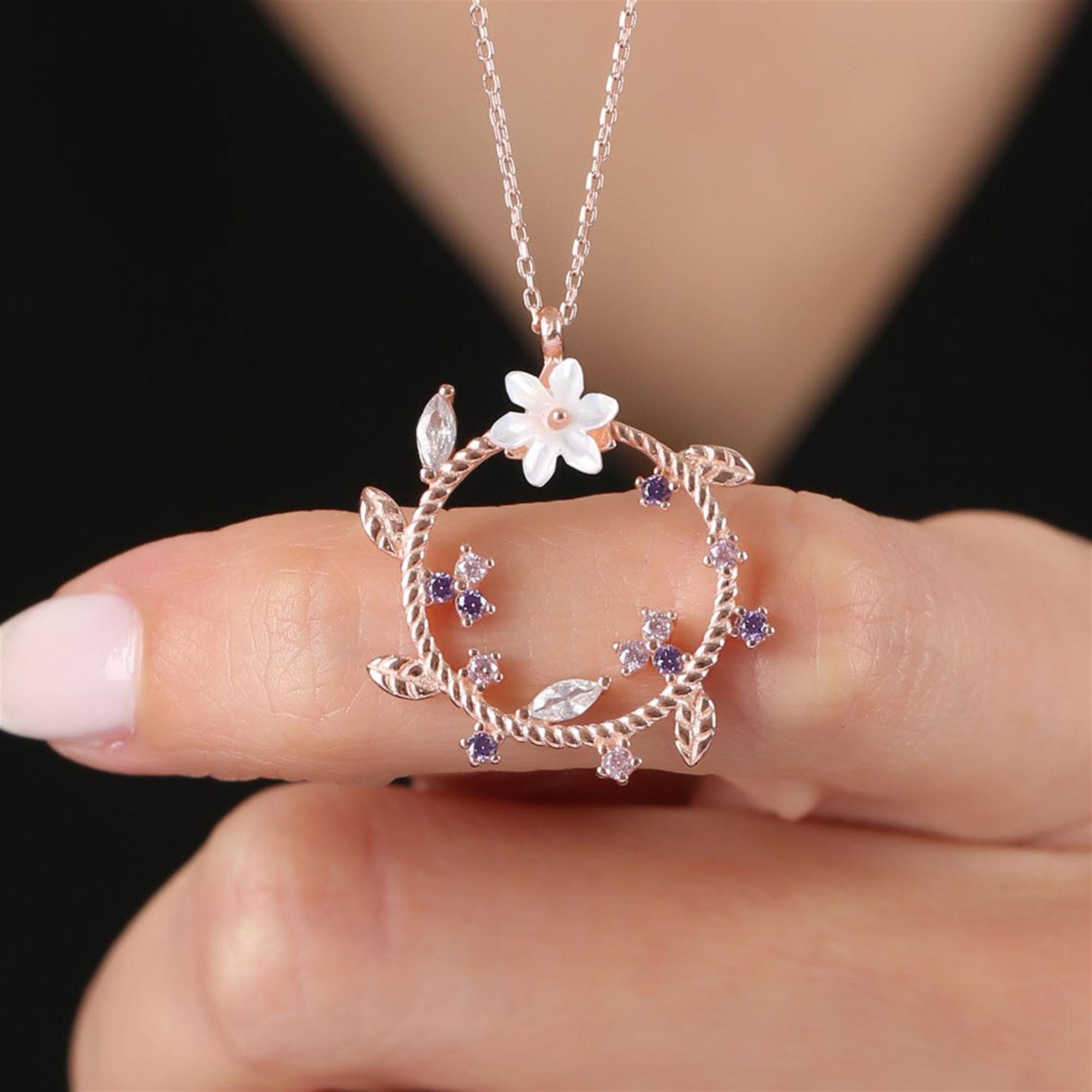 Manolya Çiçeği Mutluluk Haresi Rose Renk Flowers Gümüş Kolye | Mia Vento