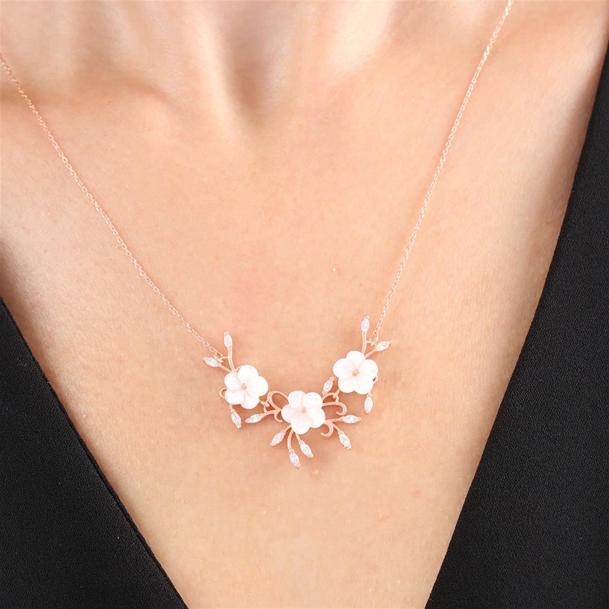 Manolya Rüyası Rose Renk Flowers Gümüş Kolye | Mia Vento