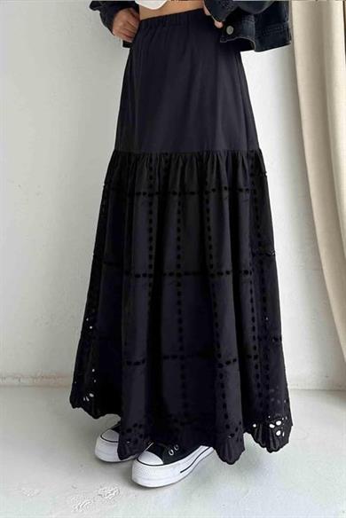 Siyah Etek Ucu Delikli Asimetrik Kesim Etek - Melek Araz