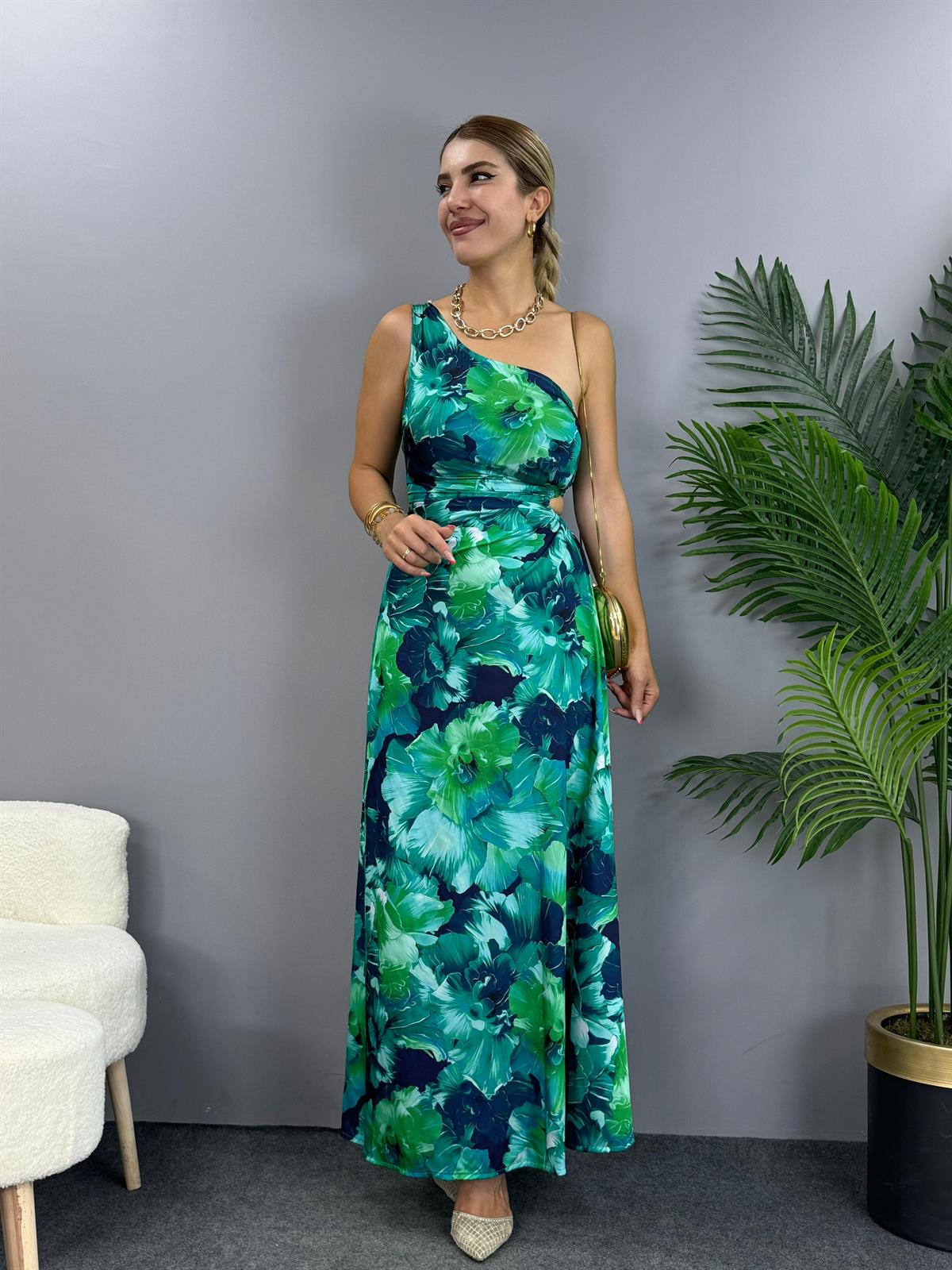 Besly Yeşil Çiçek Desenli Yanı Pencereli Saten Elbise