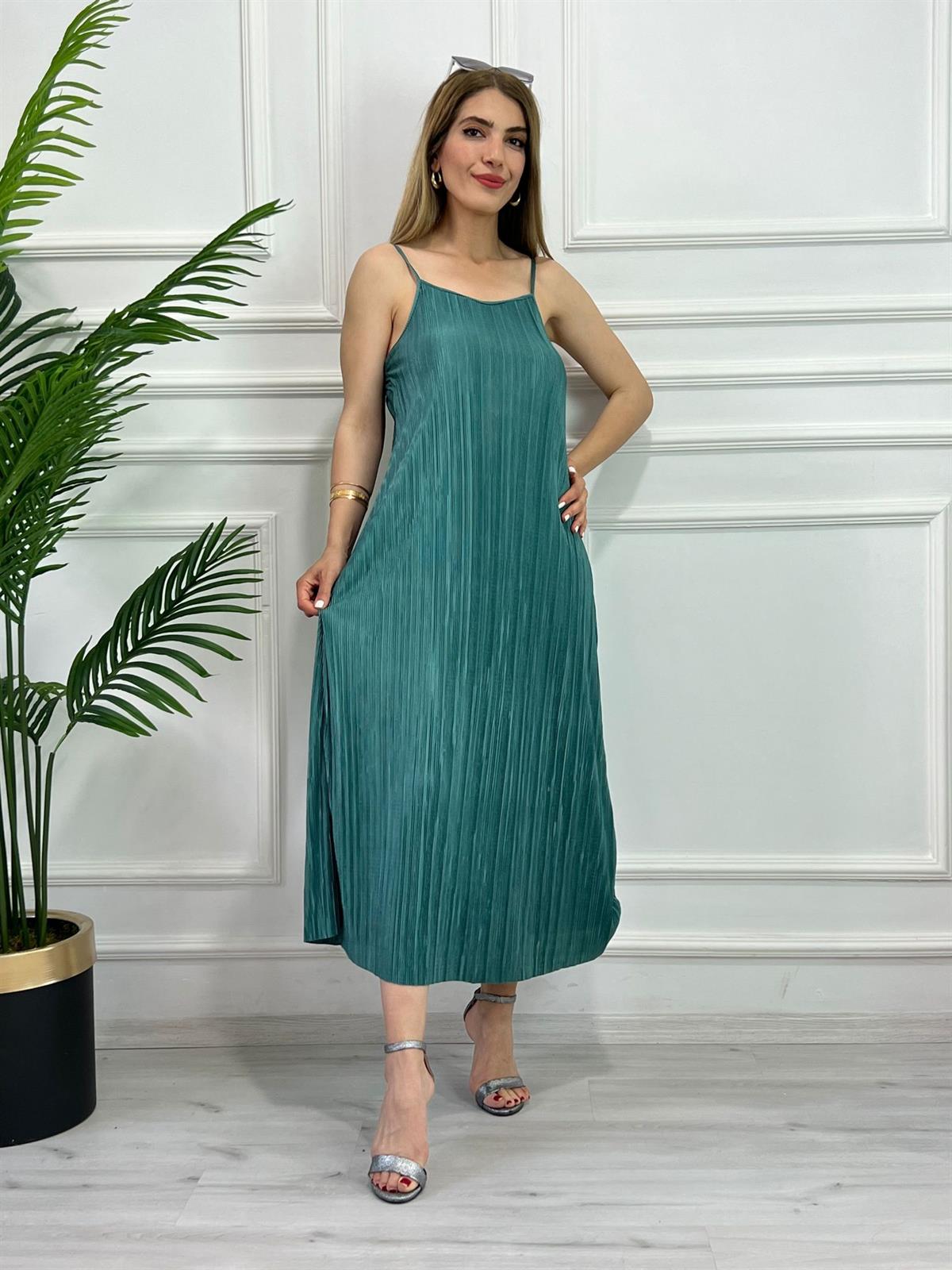 Calm Mint Yeşili İp Askılı Pliseli Astarlı Uzun Elbise