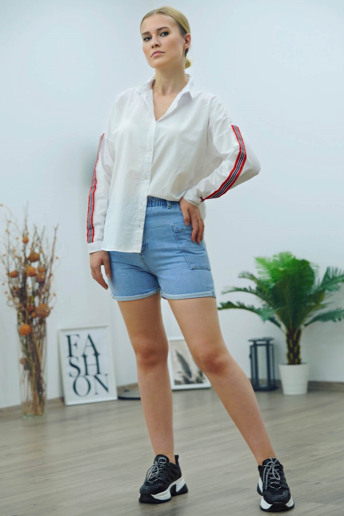 Mad Girls Kol Şeritli Beyaz Kadın Gömlek MG371