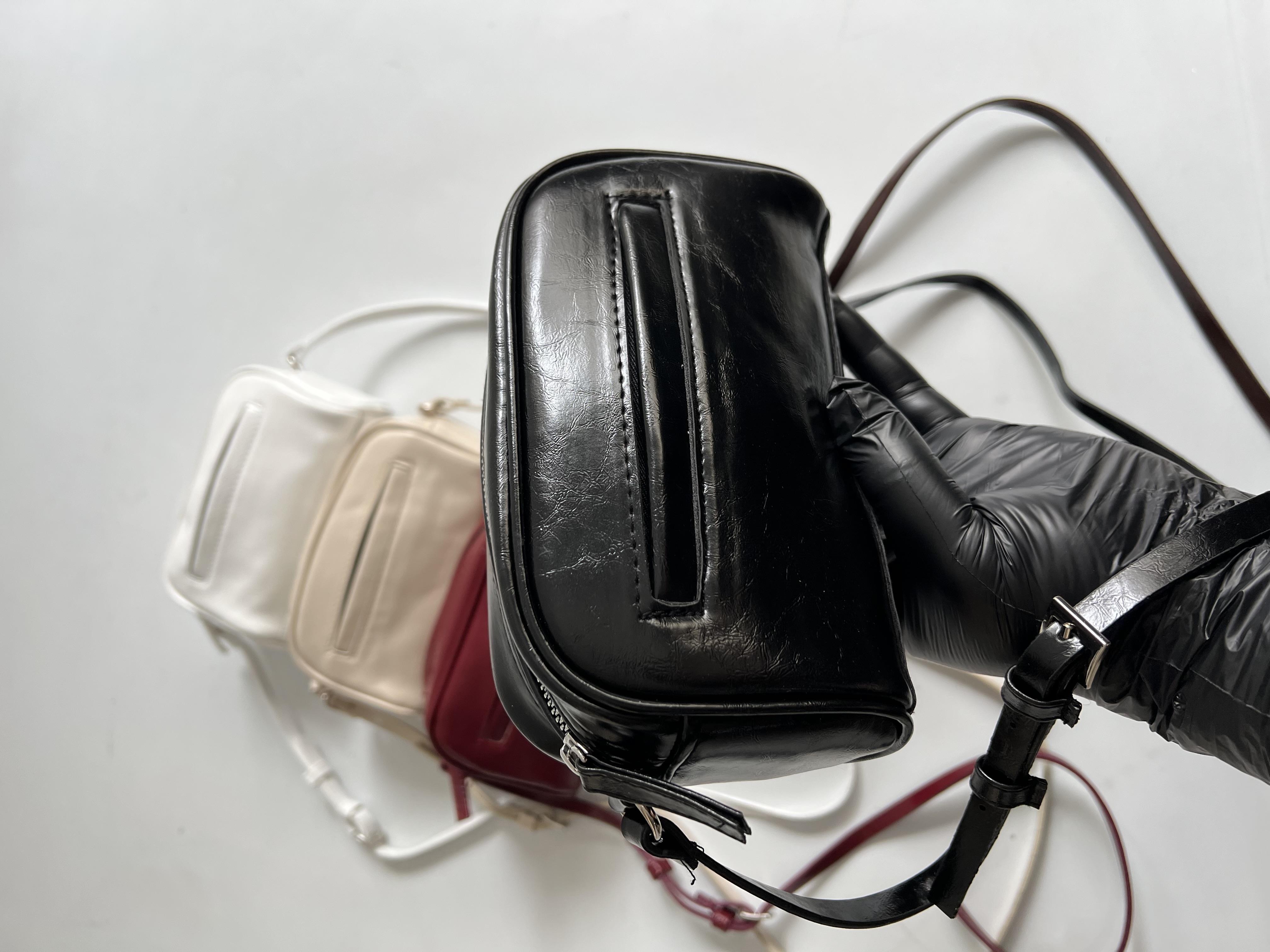 Berj Model El Ve Kadın Omuz Çantası Siyah