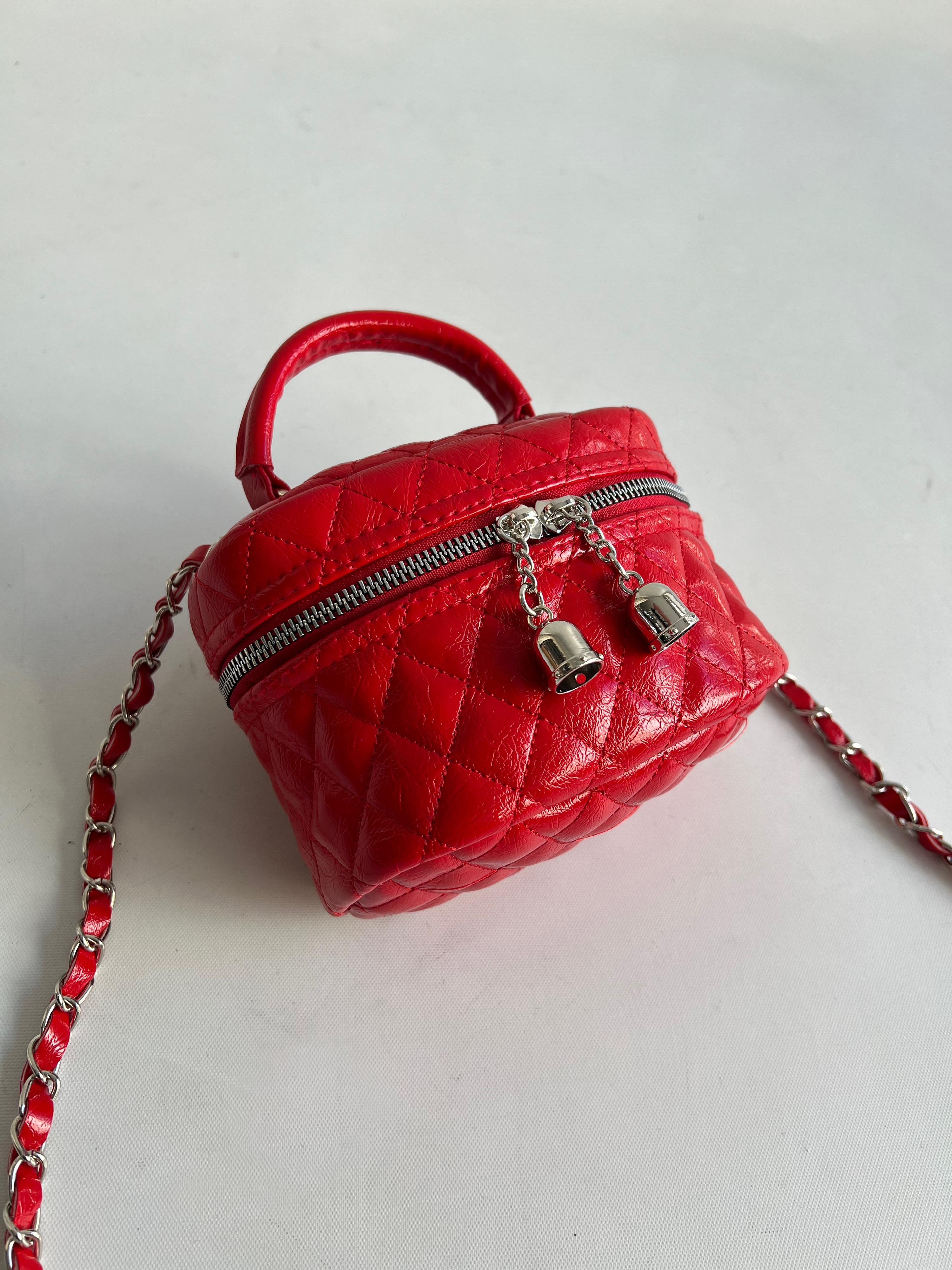 Parlak Zilly Model El Ve Kadın Omuz Çantası Kırmızı