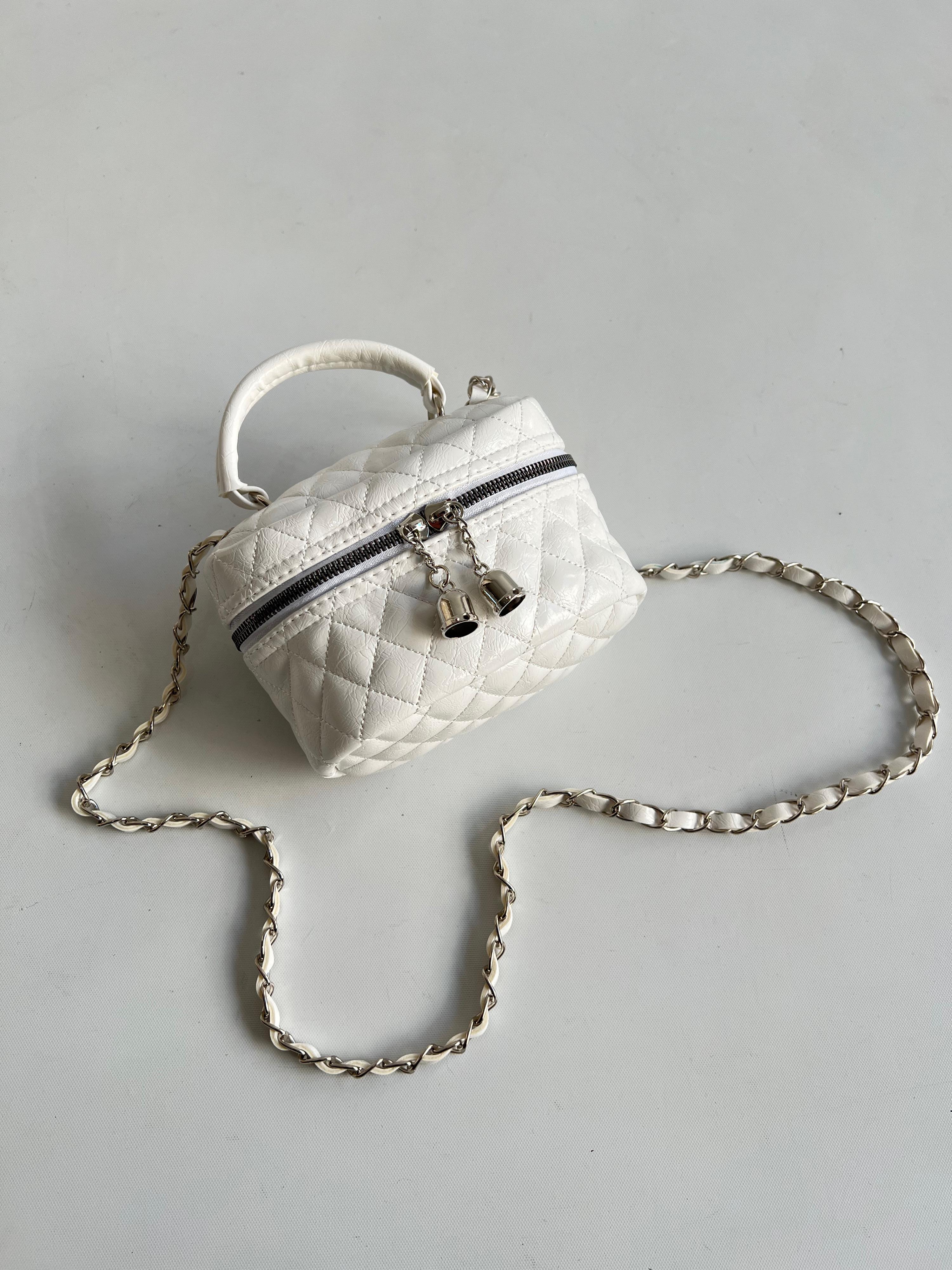 Parlak Zilly Model El Ve Kadın Omuz Çantası Beyaz