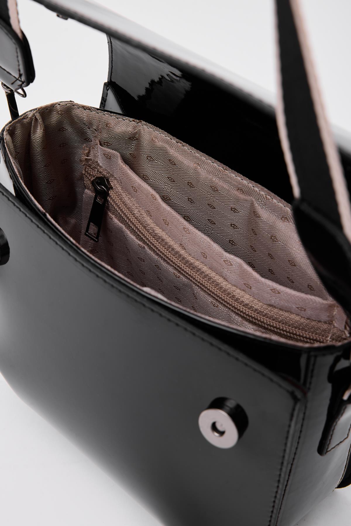 Rugan Siyah Çapraz Çanta Nora - Shule Bags