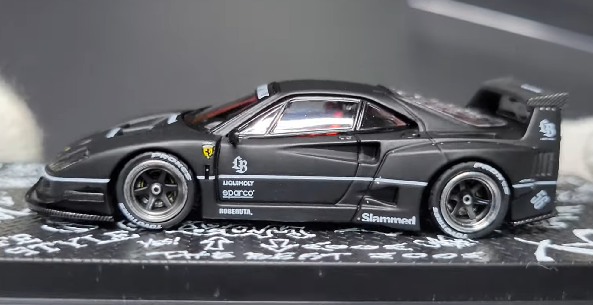 İNNO64 Ferrari F40 LBWK Hong Kong Toycar Salon 2023 | diecastpazar