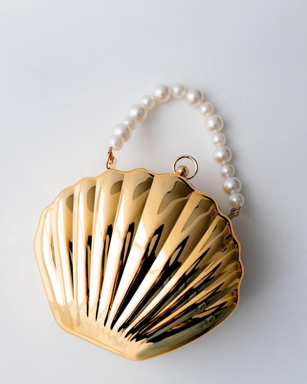 Midye Kabuğu gold Büyük Boy İnci Saplı Çanta