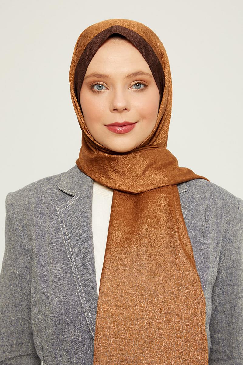 Taba Rengine Hangi Renk Şal Gider?