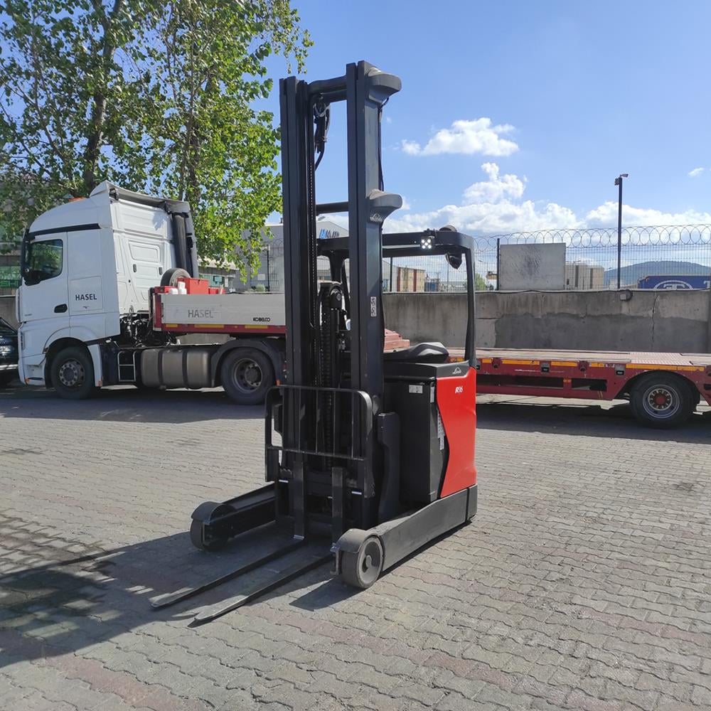 LINDE R16B-1120 Reach Truck (F1.4918)