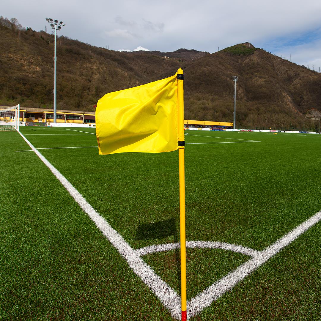 Korner Direği ve Bayrak