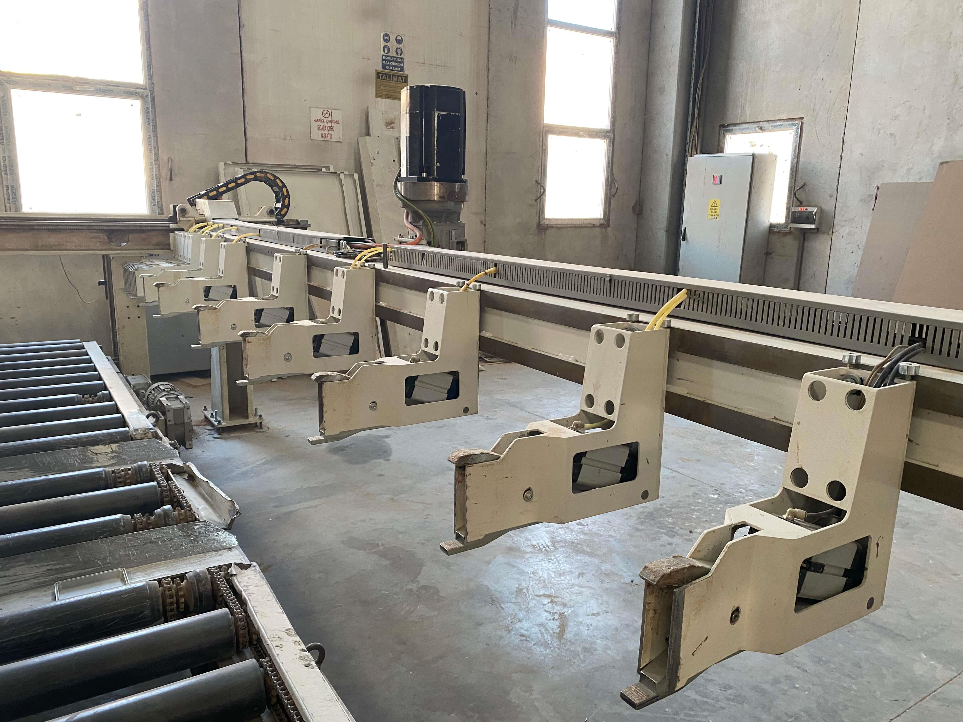 Scm Gabbiani Galaxy T3 130 Asansörlü Arkadan Yandan Yüklemeli Panel Ebatlama Makinesi (2012)