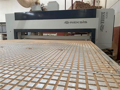 Reksis 2137 Treks K200 Otomatik Süpürmeli Düz Tabla Cnc Makinesi (2021 ...