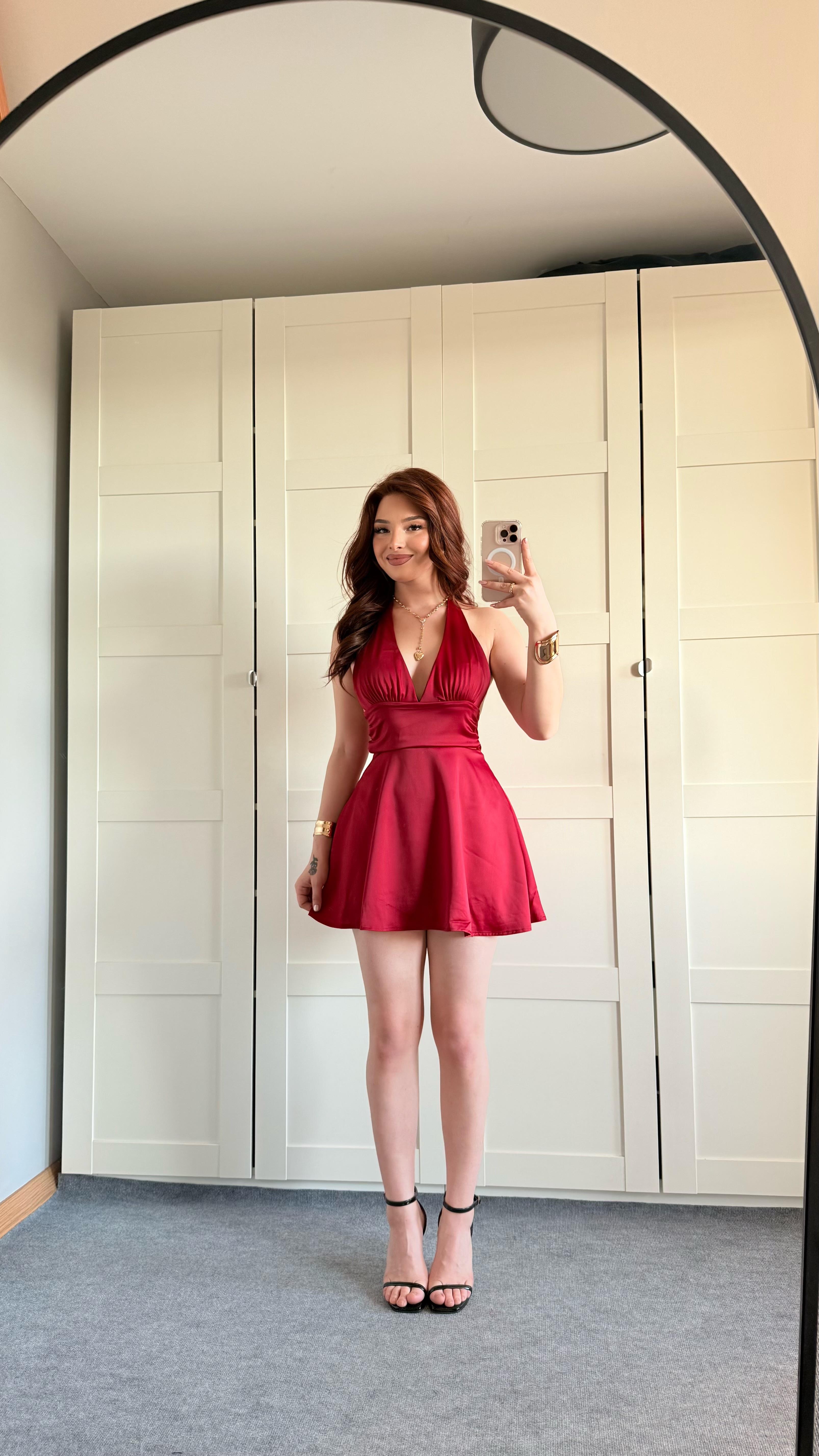 Fiyonk Saten Kısa Elbise Kırmızı