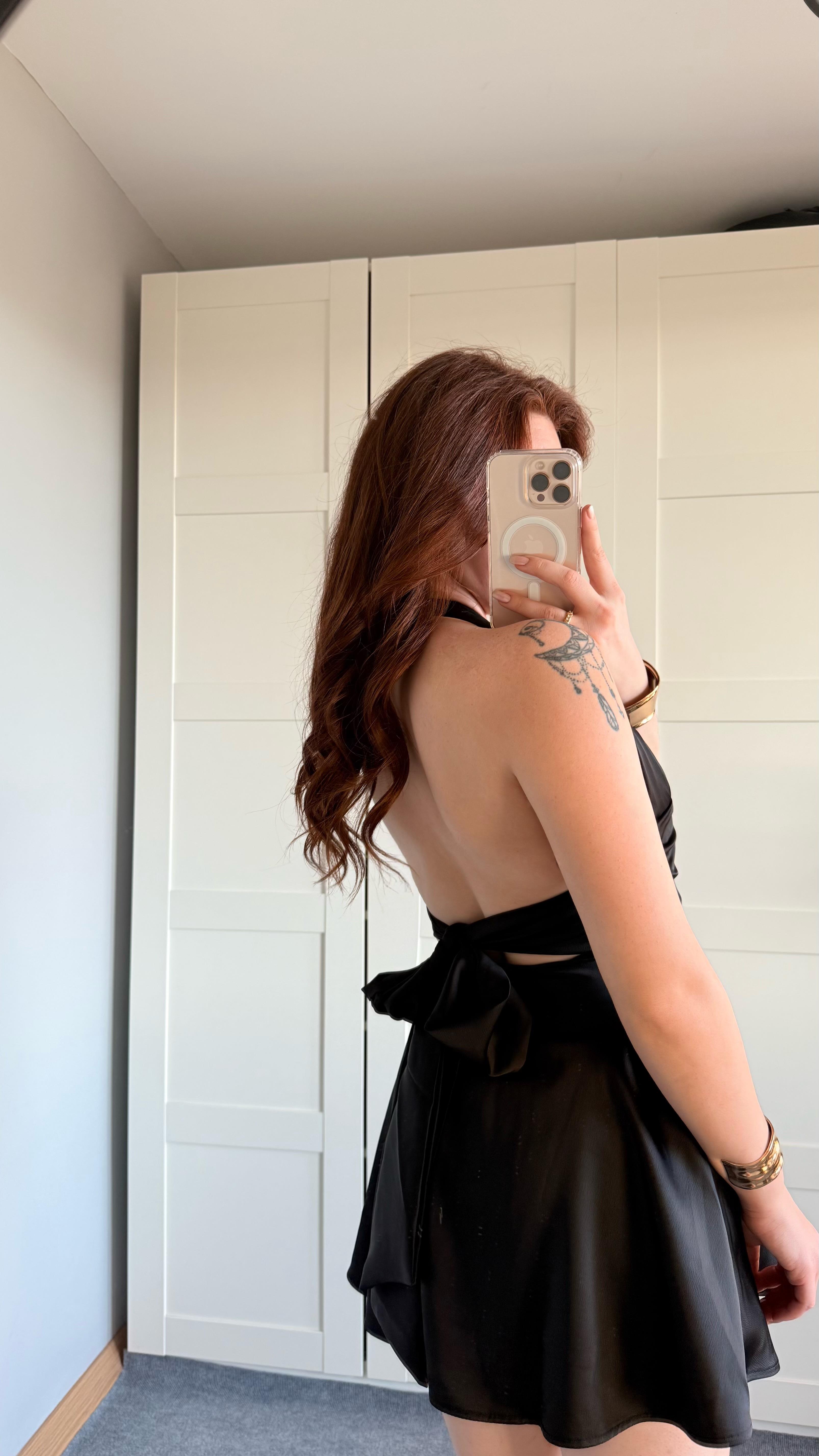 Fiyonk Saten Kısa Elbise Siyah