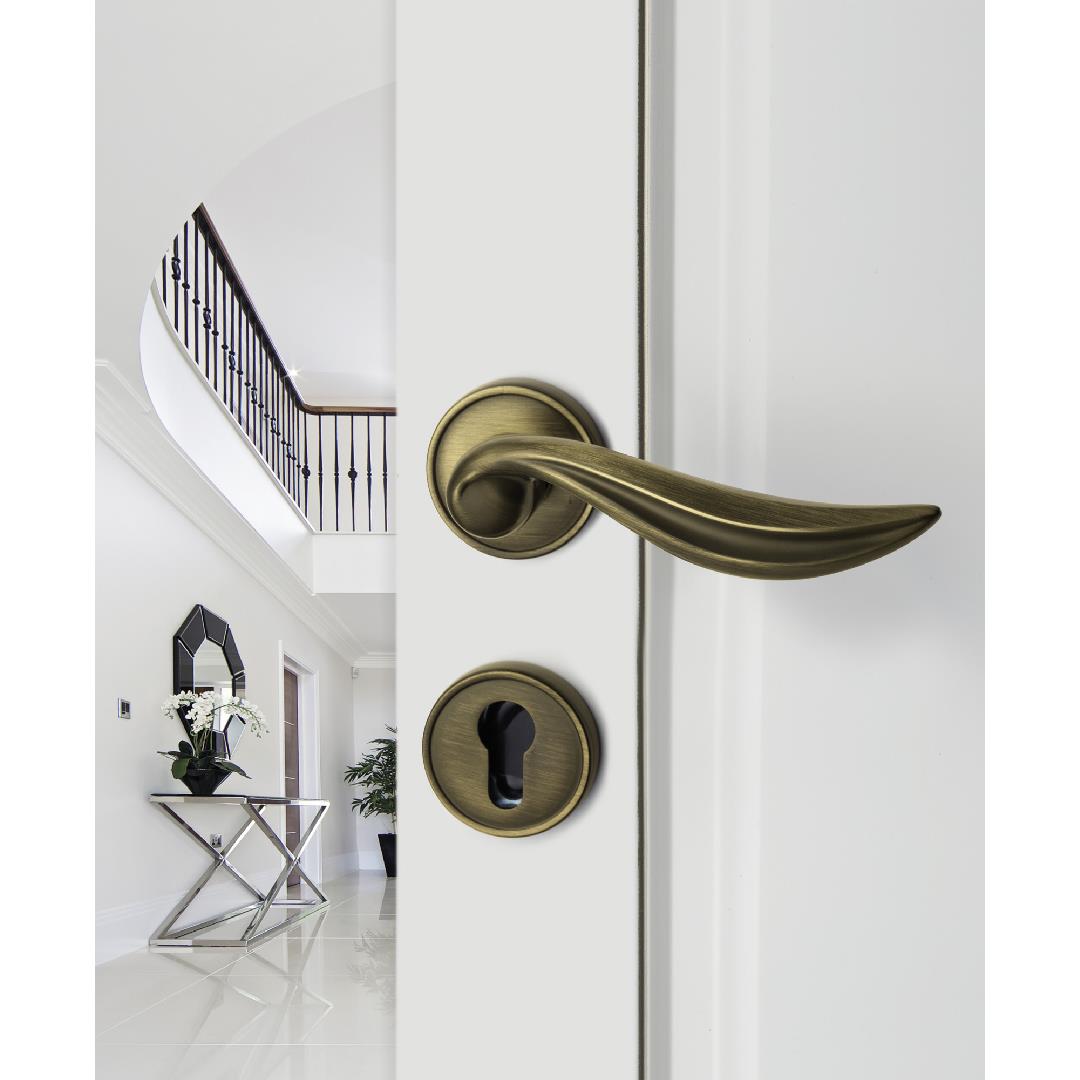 Flora Rozetli Kapı Kolu Krom Renk | Tema Aksesuar