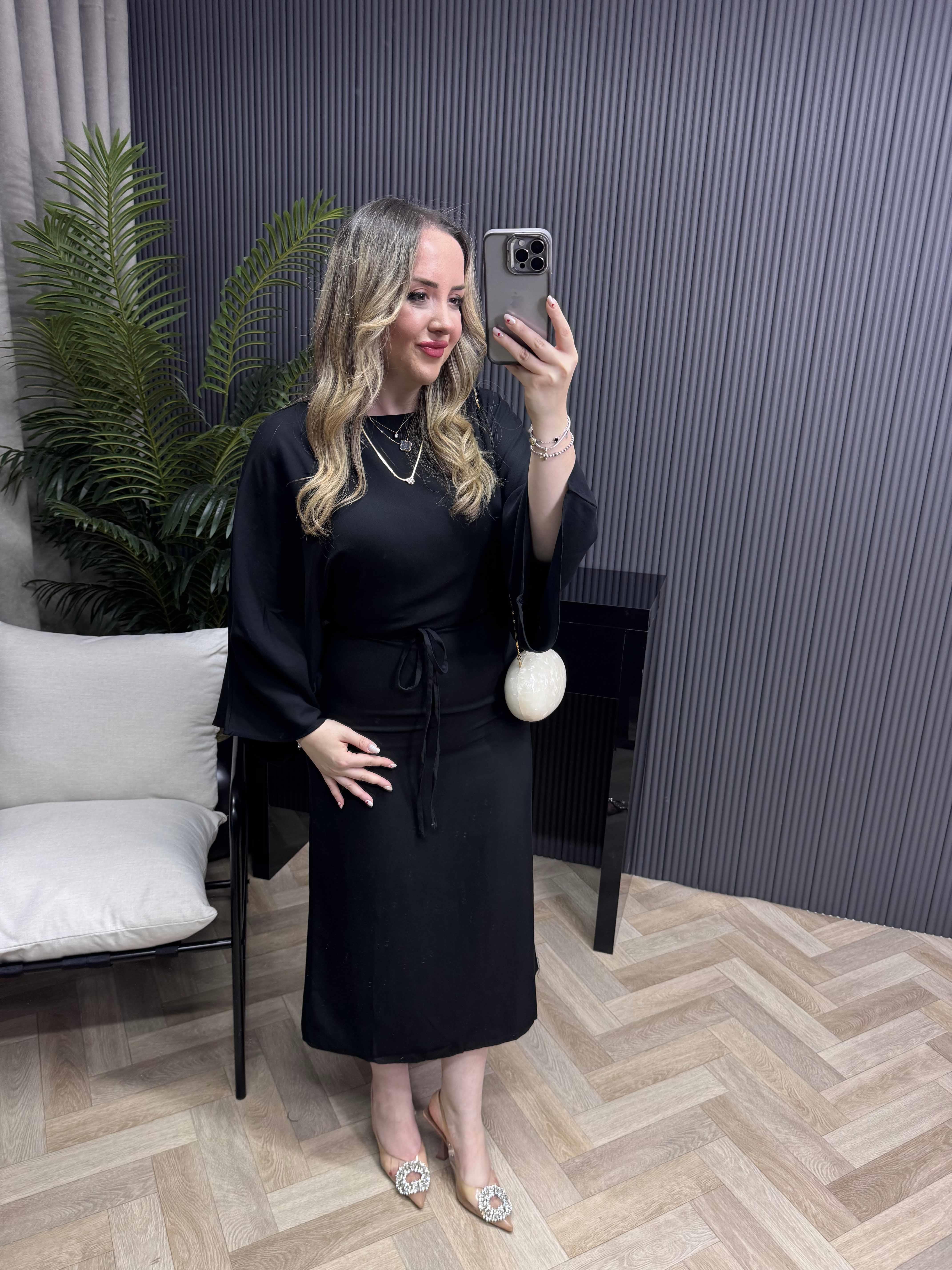 Mas Tensel Kumaş Yarasa Kol Elbise Siyah - Byelifdursun