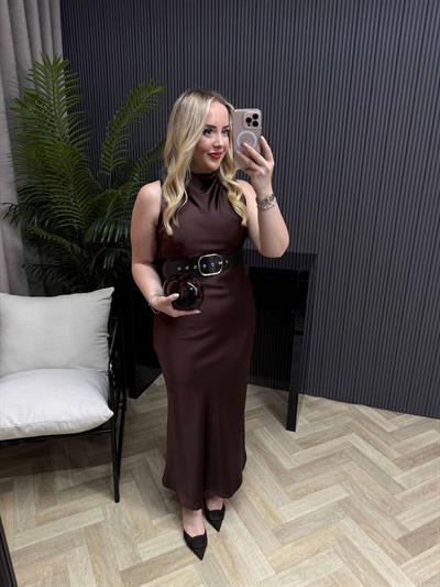 Orj Marka Model Kemerli Acı Kahve Saten Elbise - Byelifdursun