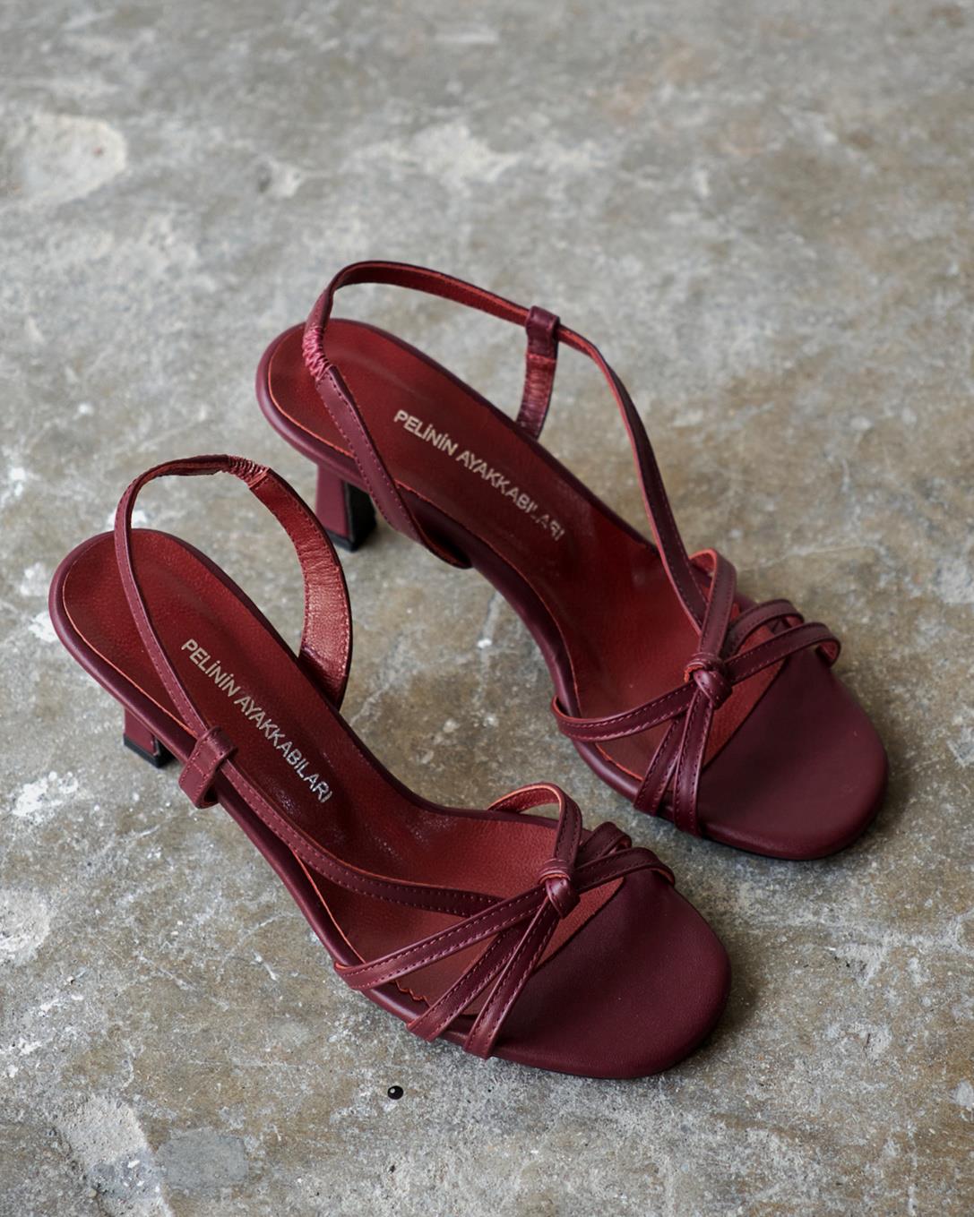 GARCY BORDO DERİ TOPUKLU AYAKKABI