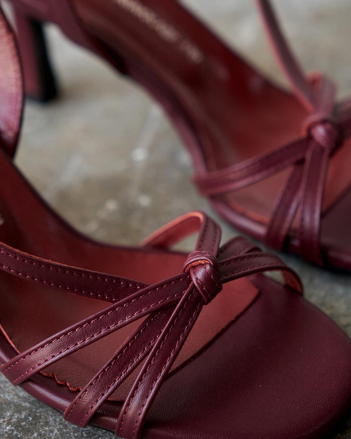 GARCY BORDO DERİ TOPUKLU AYAKKABI